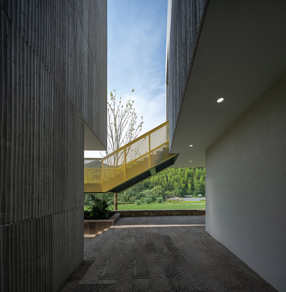 Zhejiang Green Rural Revival Program (Yucun) Pavilion by Du Chunyu team ...