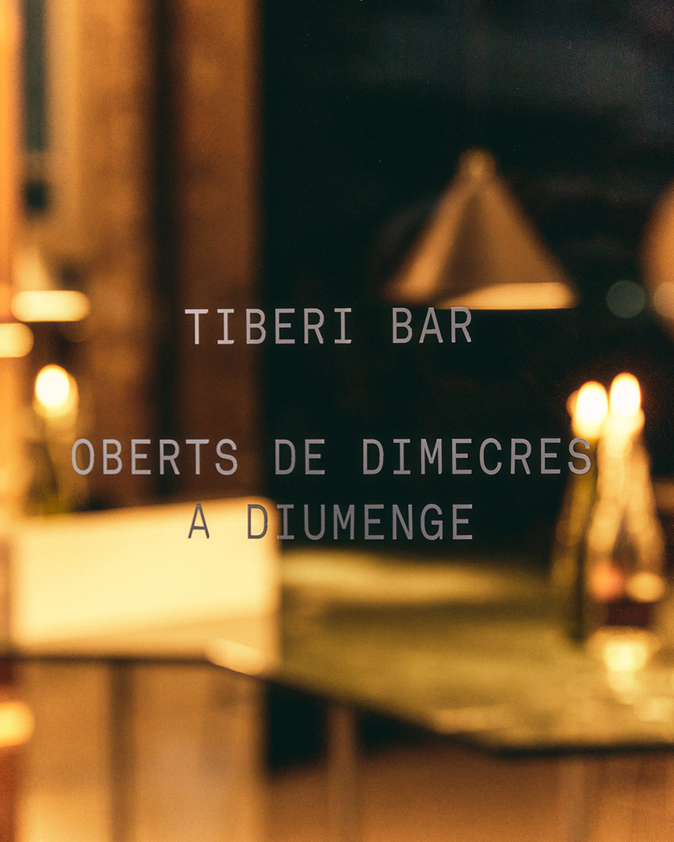 Tiberi Bar by H3o Architects - 谷德设计网