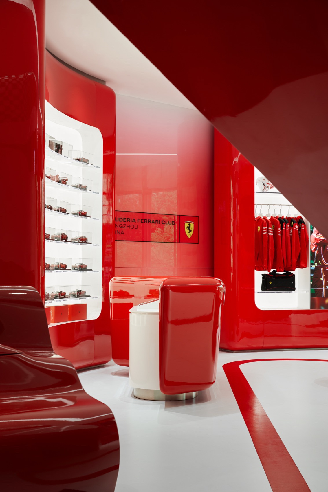 Scuderia Ferrari Club HANGZHOU by VBD - 谷德设计网