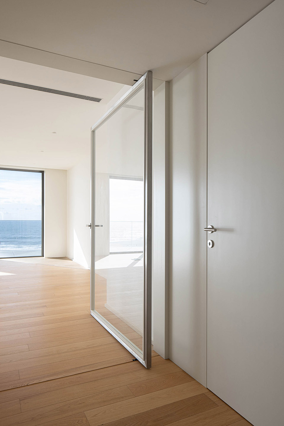 Seashore Building by Atelier d’Arquitectura Lopes da Costa - 谷德设计网