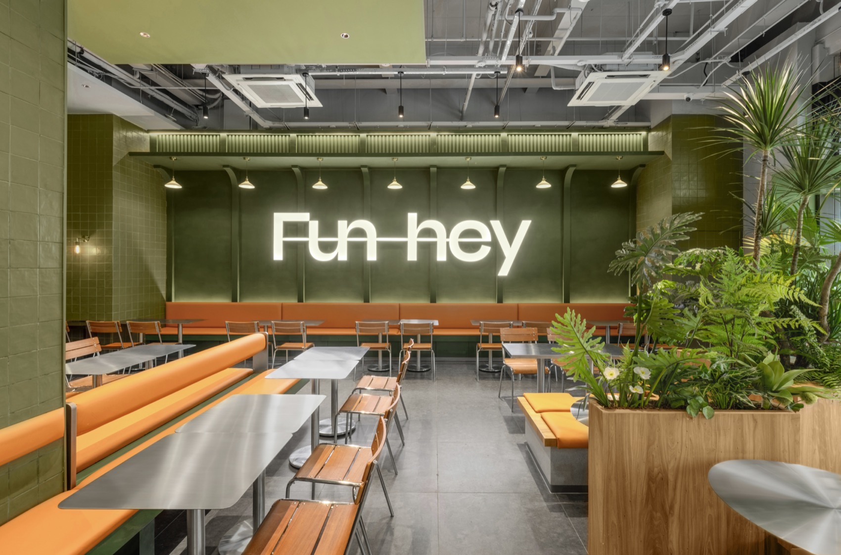 Fun-hey Thai Restaurant by Lingwai Studio - 谷德设计网