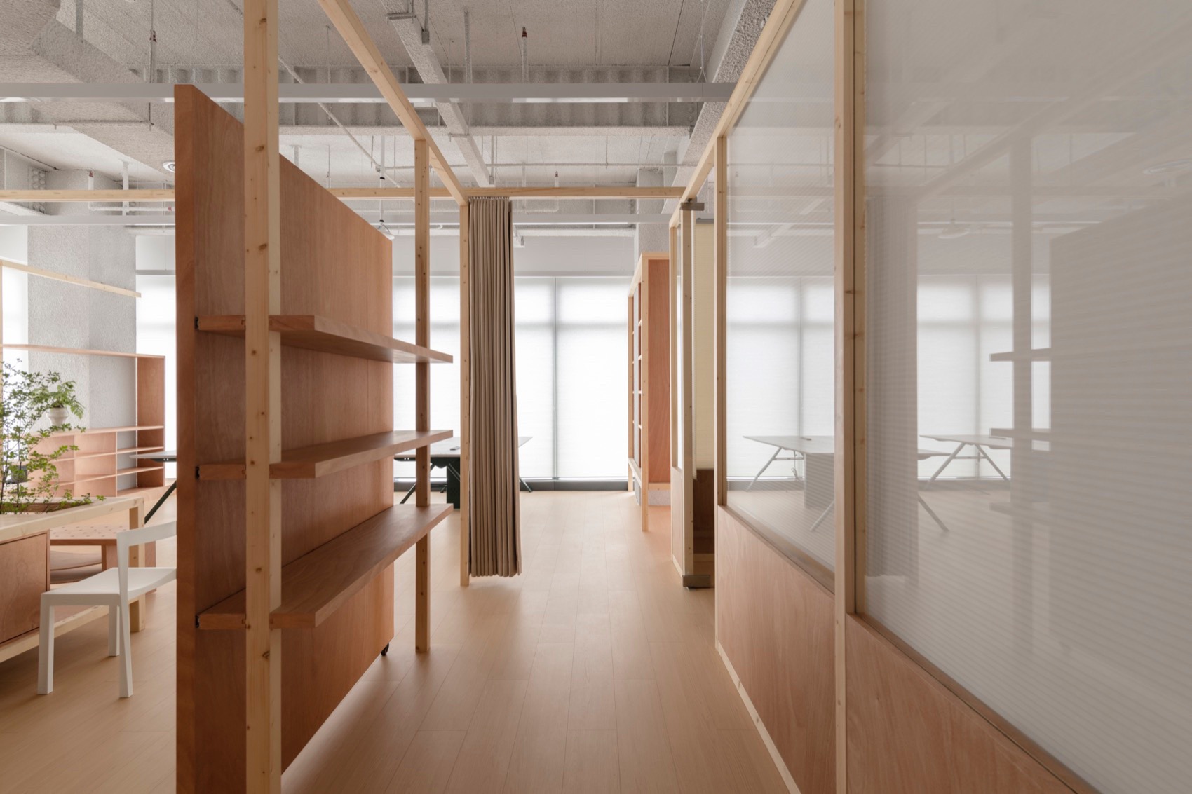 LINGYILI Office by Woodo Studio - 谷德设计网