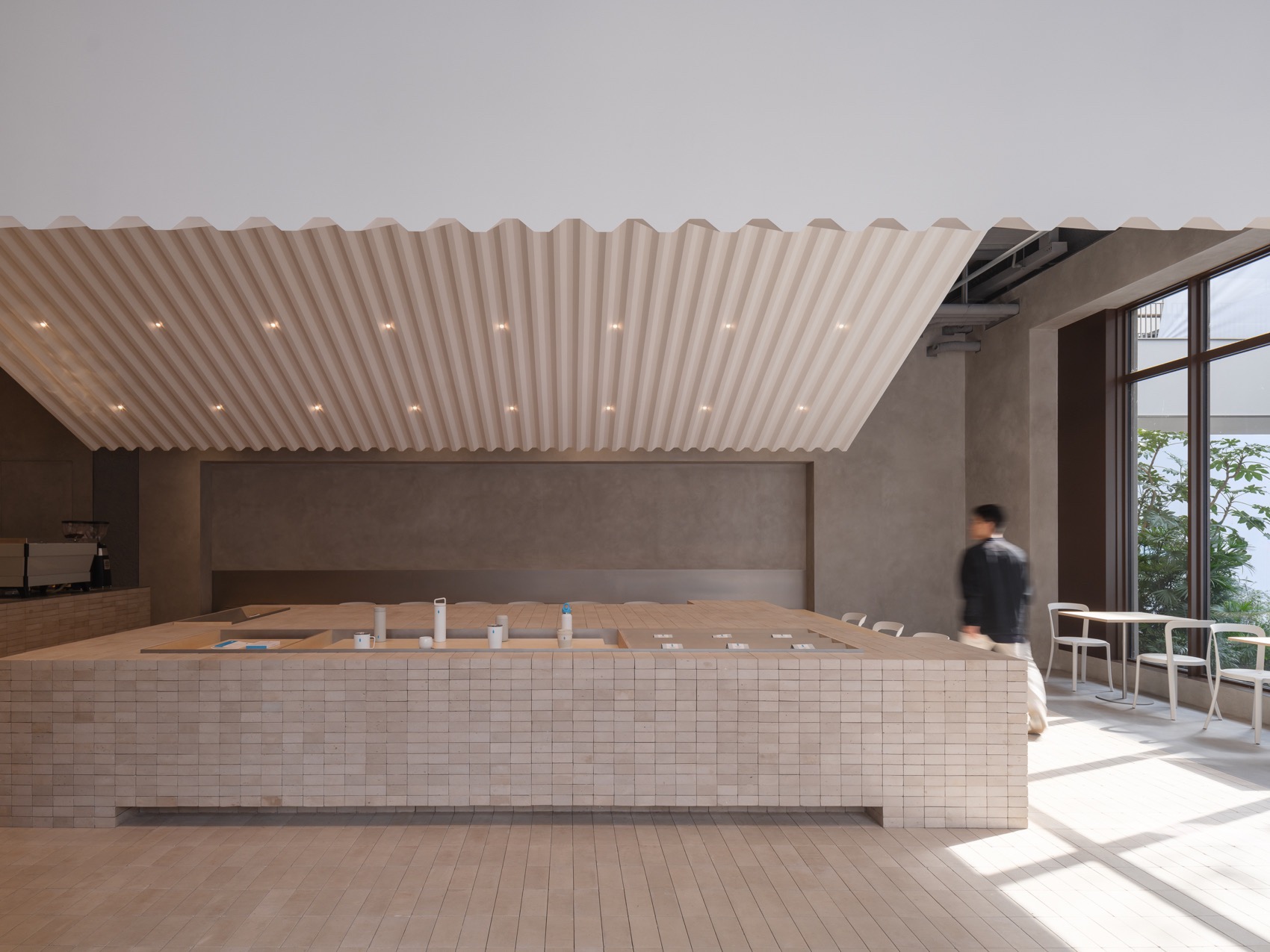 Blue Bottle Coffee Columbia Circle Cafe & Blue Bottle Coffee Shanghai ...