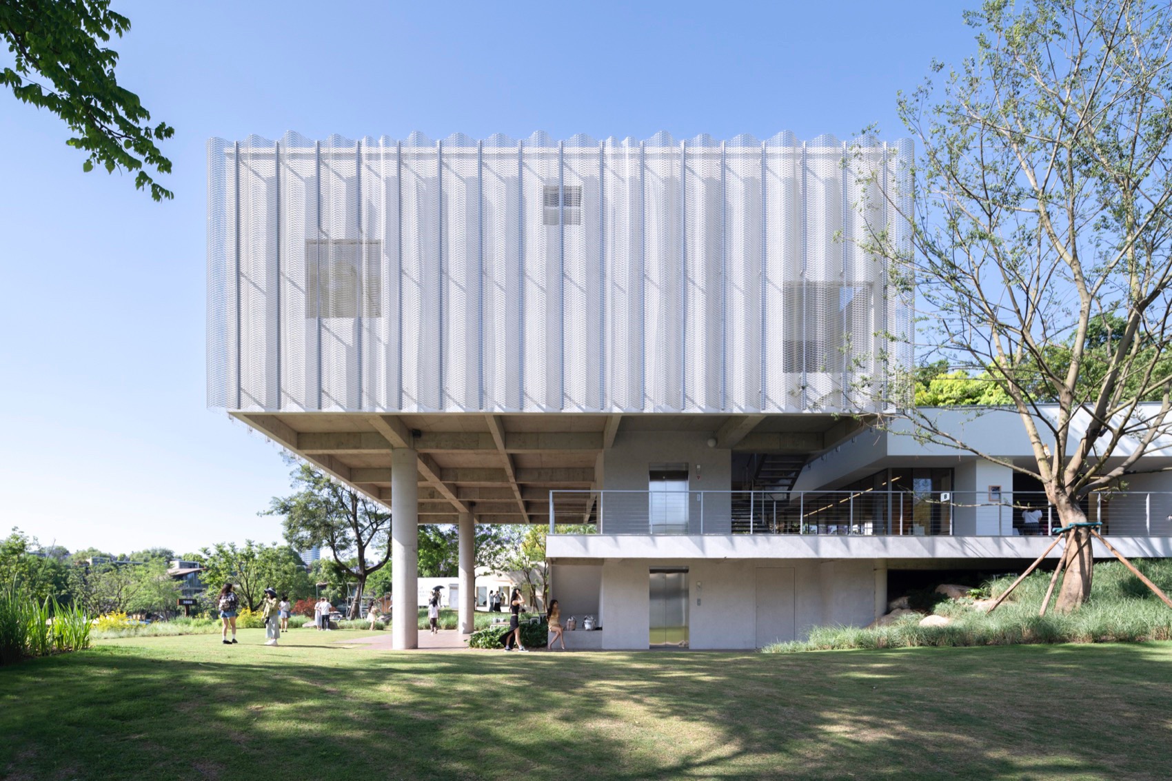 Luxe Lakes CPI SIGHT Art Center, China by VARI Design - 谷德设计网