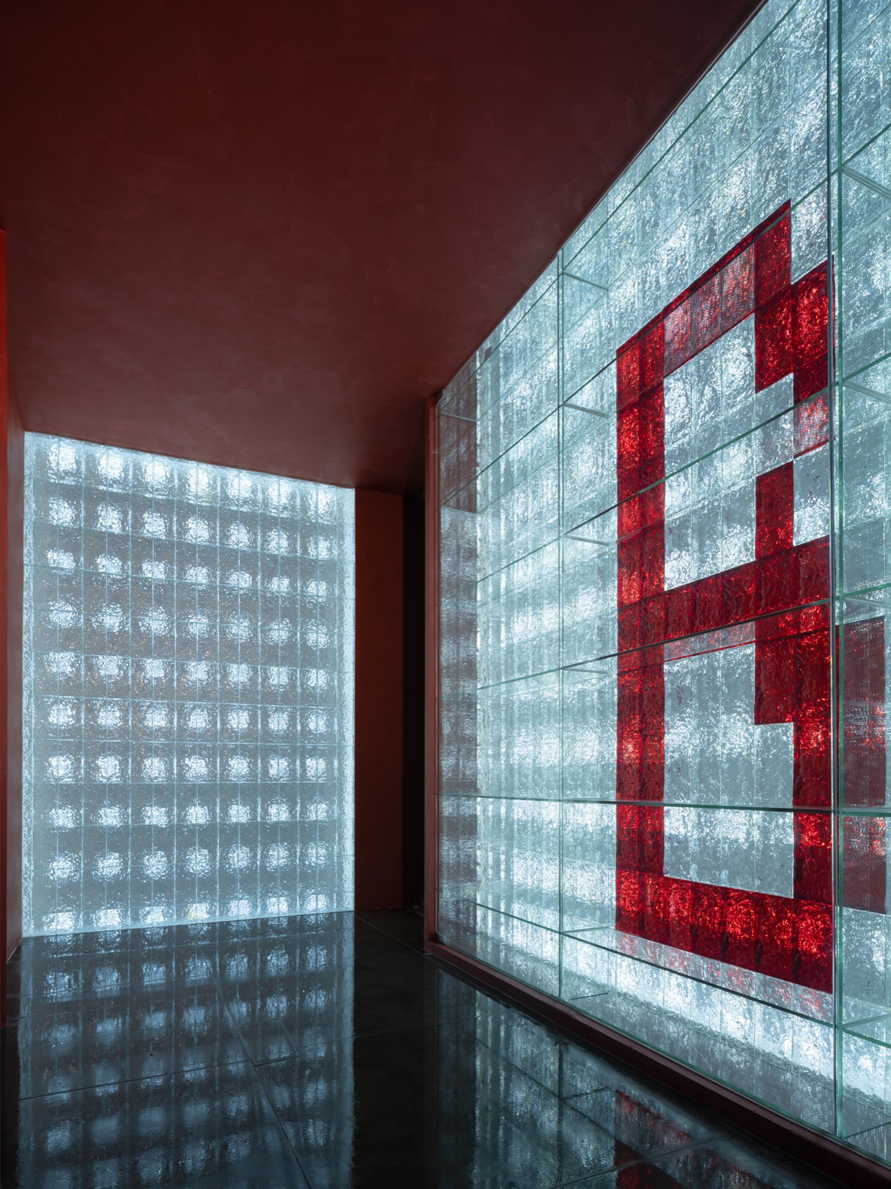 Beer & Glass Bar by Time Corner Space Design - 谷德设计网