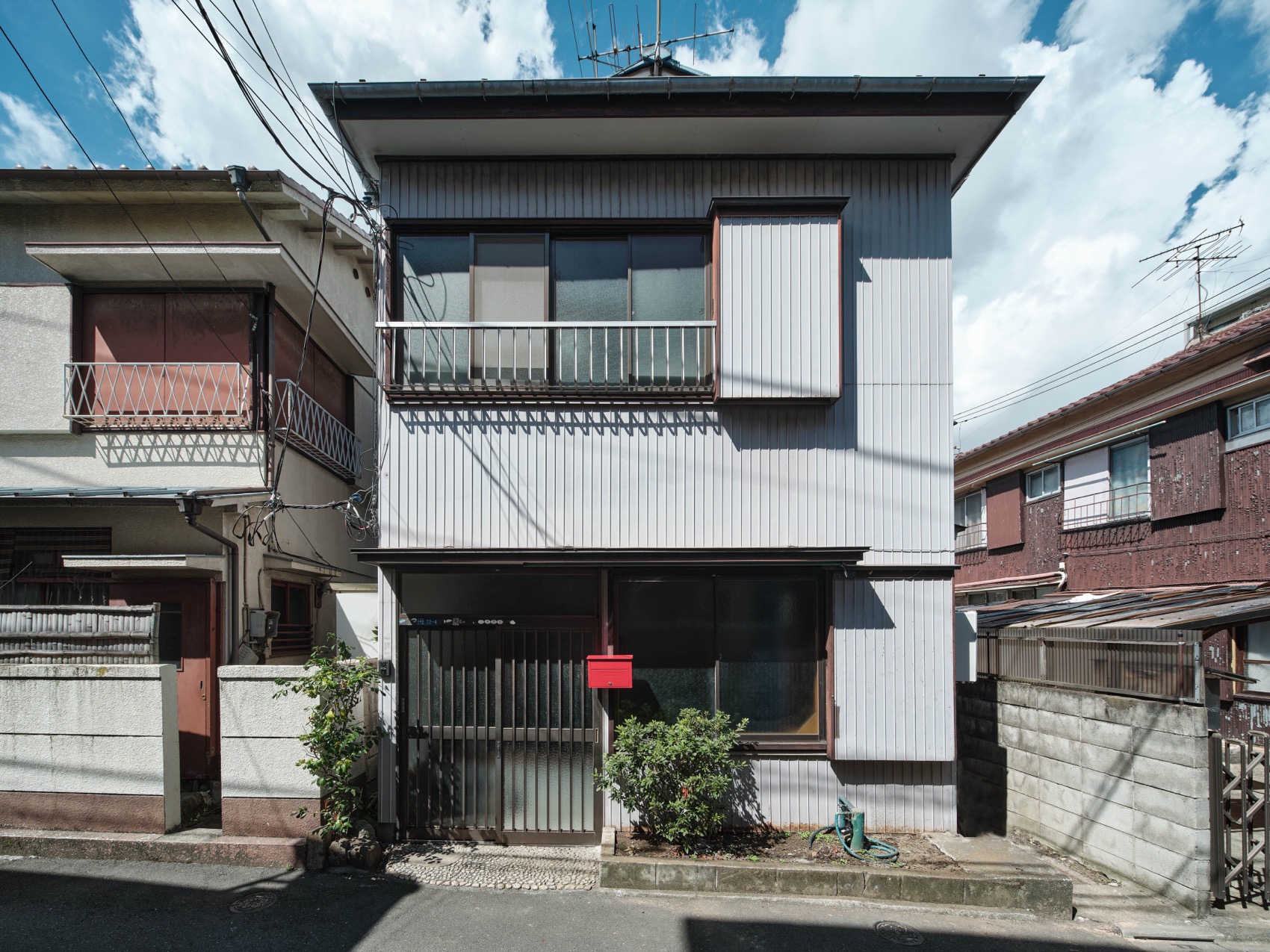 The Ōmori House by Roovice - 谷德设计网