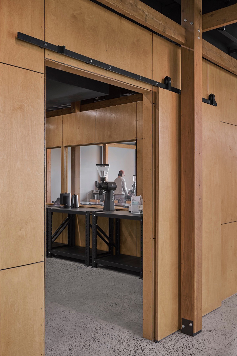 Klim Coffee Roasting Co. Café by SuiL - 谷德设计网