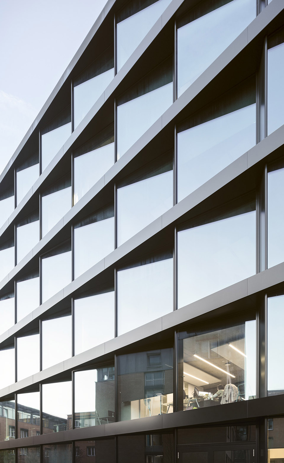 Glazed Software Factory by HENN - 谷德设计网