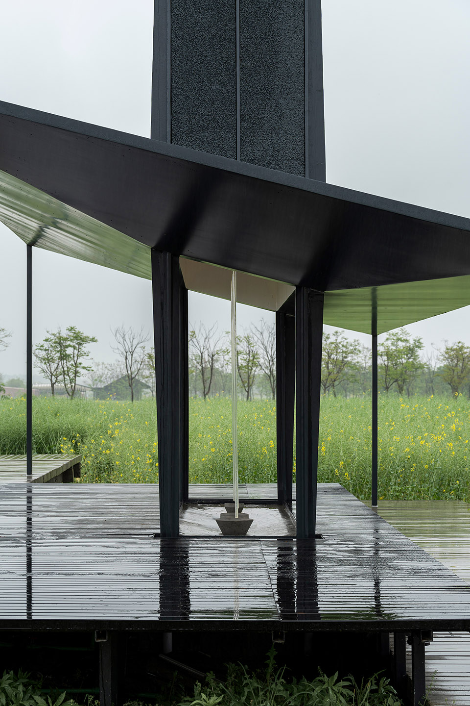 Listening-to-the-rain Stop by Atelier Wen’Arch - 谷德设计网