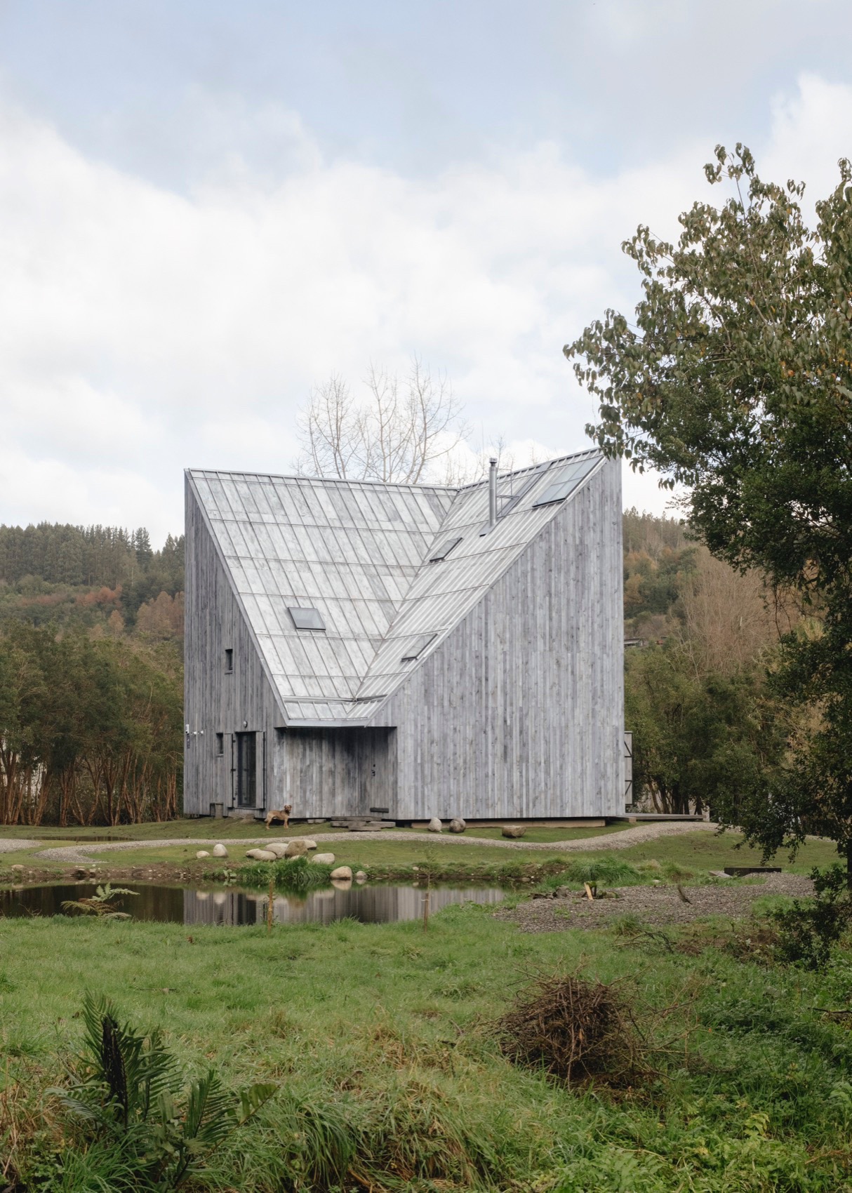 HUMO HOUSE by Iván Bravo architects - 谷德设计网