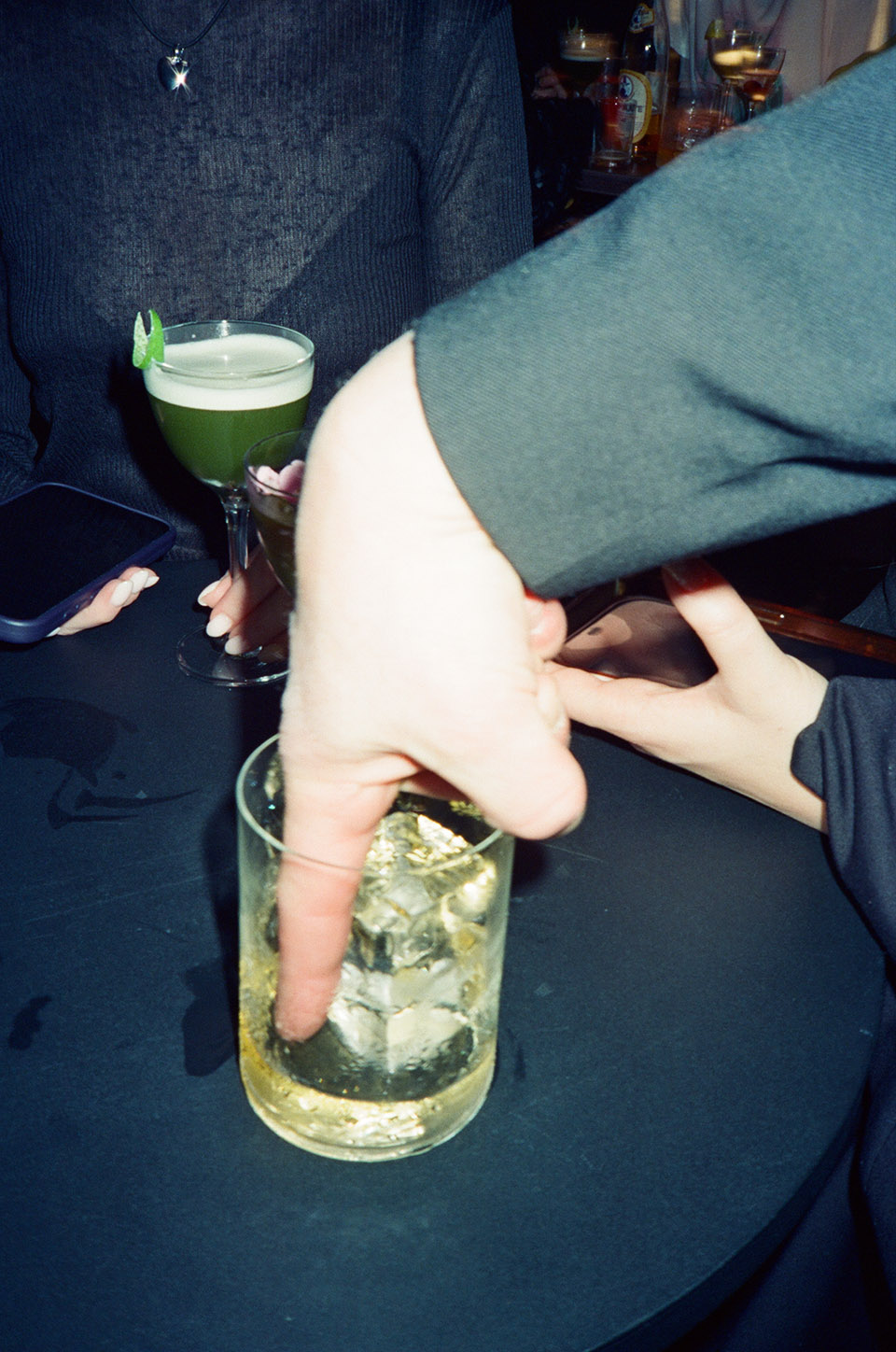 Bursa bar by Mirzoyan Studio - 谷德设计网