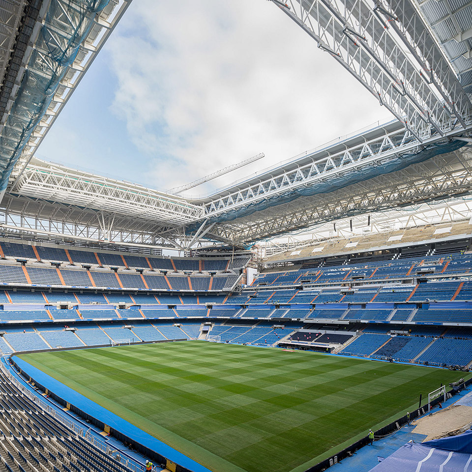 The conversion of the Santiago Bernabéu stadium by gmp - 谷德设计网