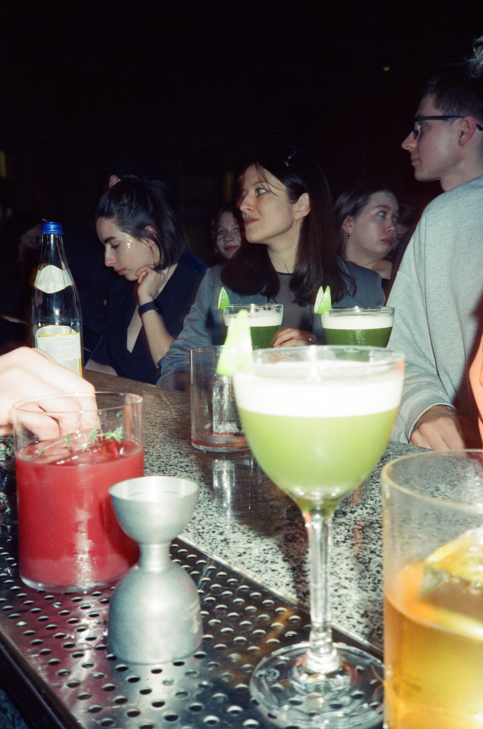 Bursa bar by Mirzoyan Studio - 谷德设计网