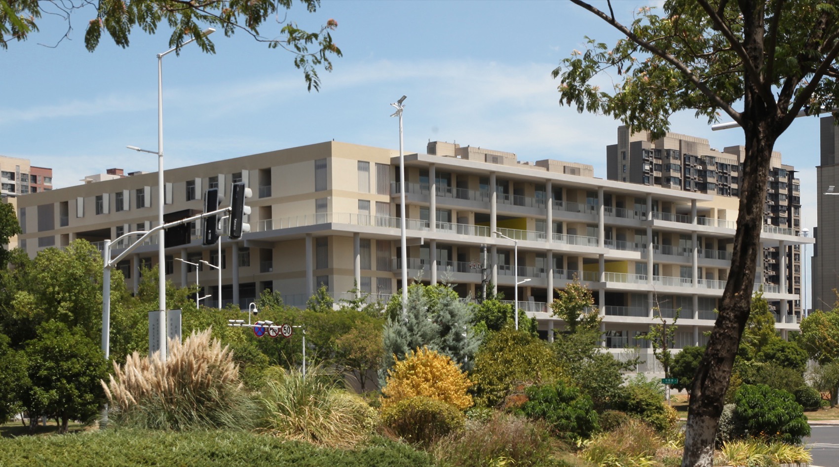 Xianlin School, China by Yanfei Architects - 谷德设计网