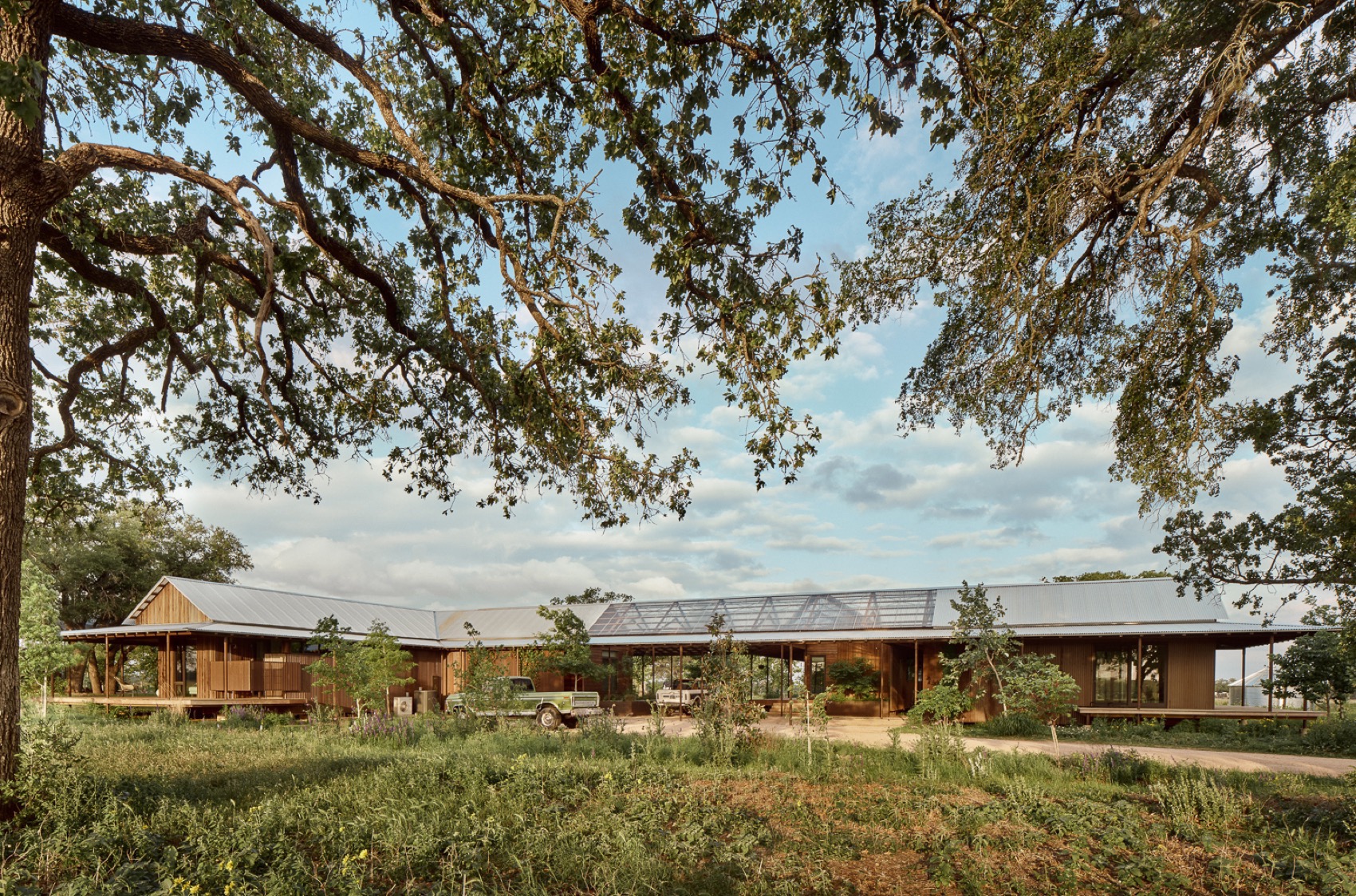 Roam Ranch by Baldridge Architects - 谷德设计网