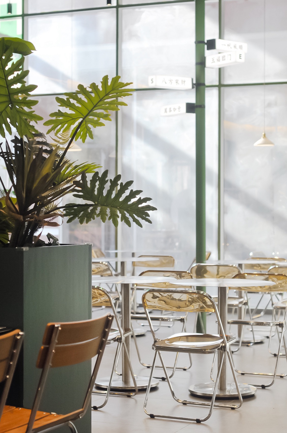 Fun-hey Thai Restaurant by Lingwai Studio - 谷德设计网