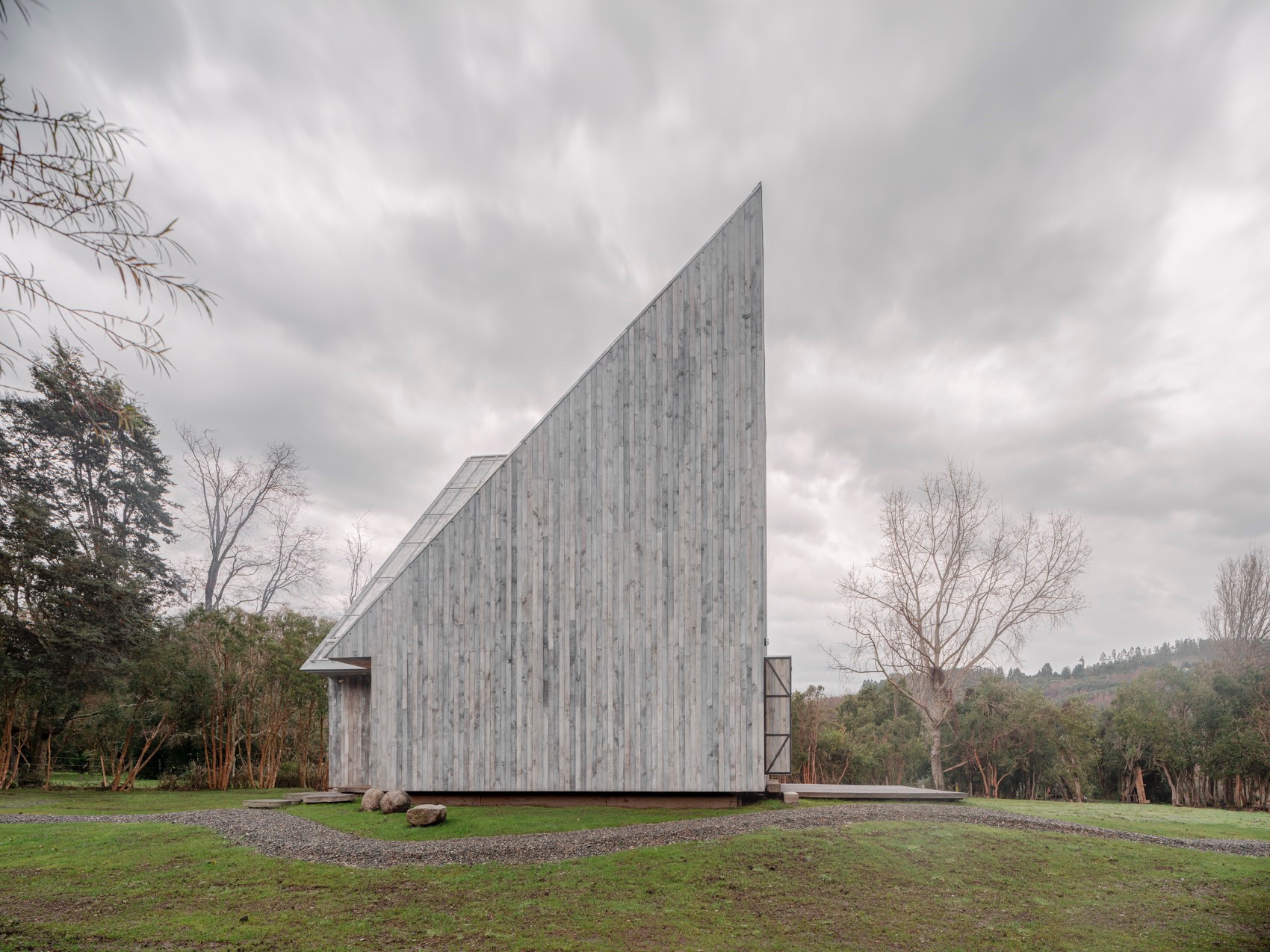 HUMO HOUSE by Iván Bravo architects - 谷德设计网