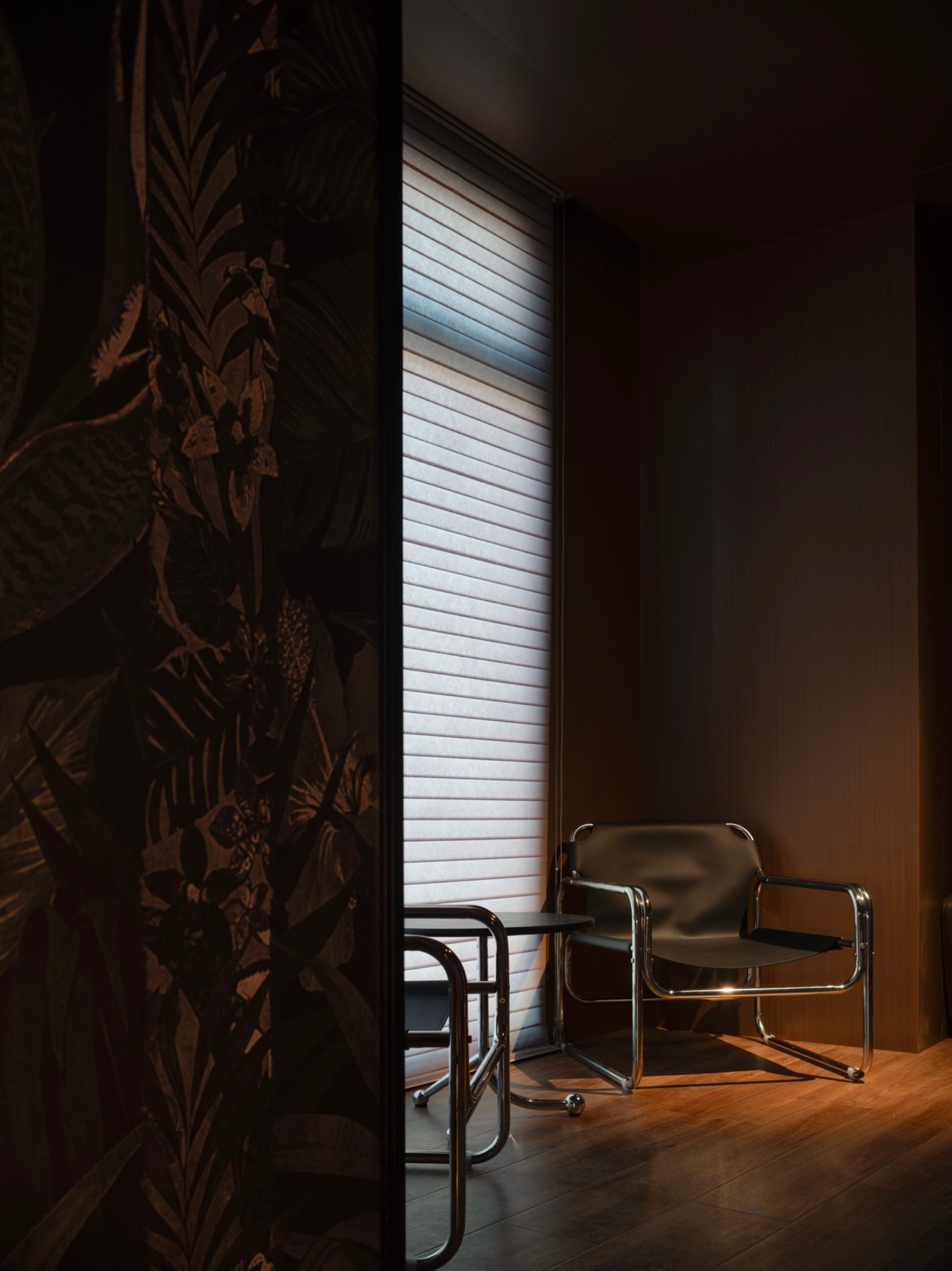 Beer & Glass Bar by Time Corner Space Design - 谷德设计网