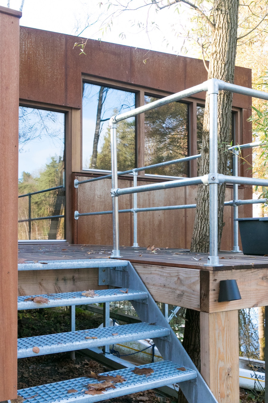 Steel House by GetAway Projects - 谷德设计网