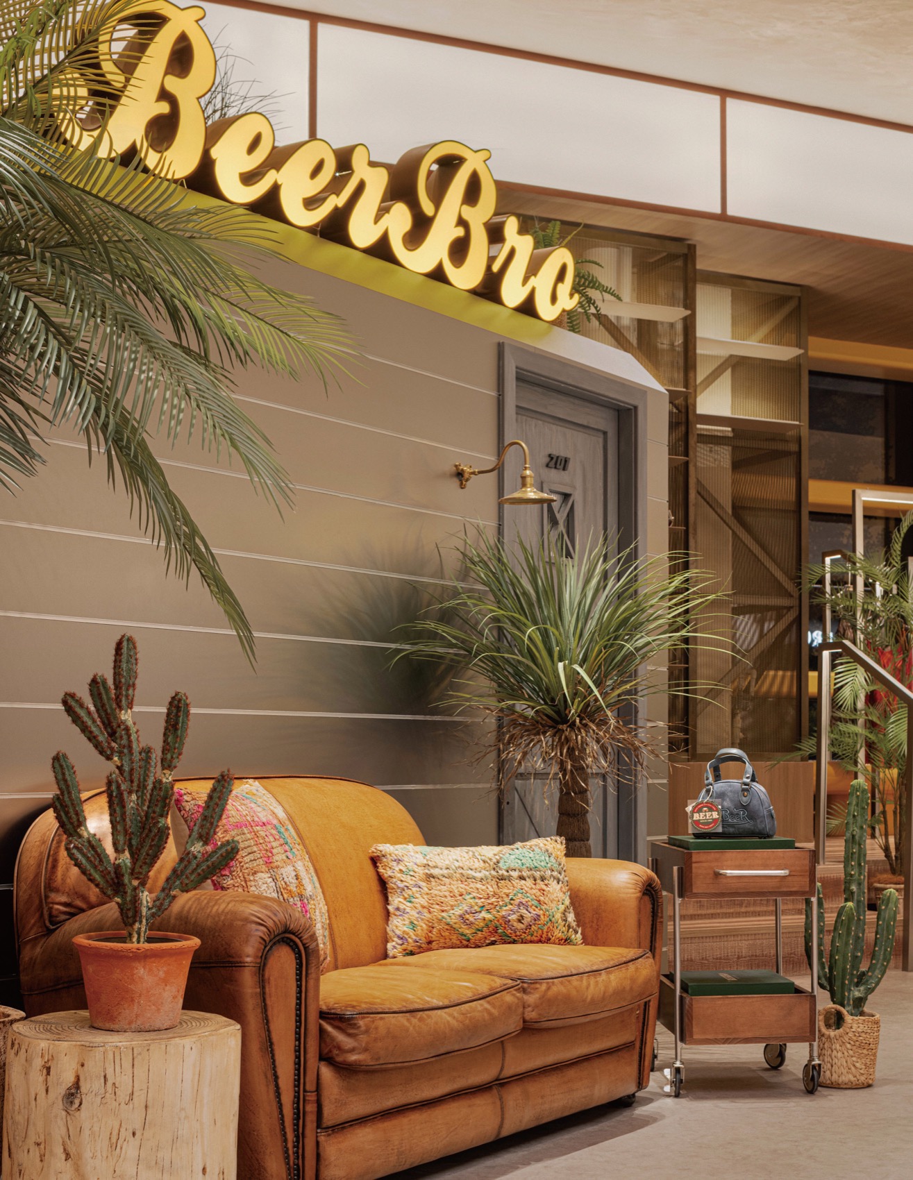 BeerBro Chengdu cosmo Concept Store by hia - 谷德设计网