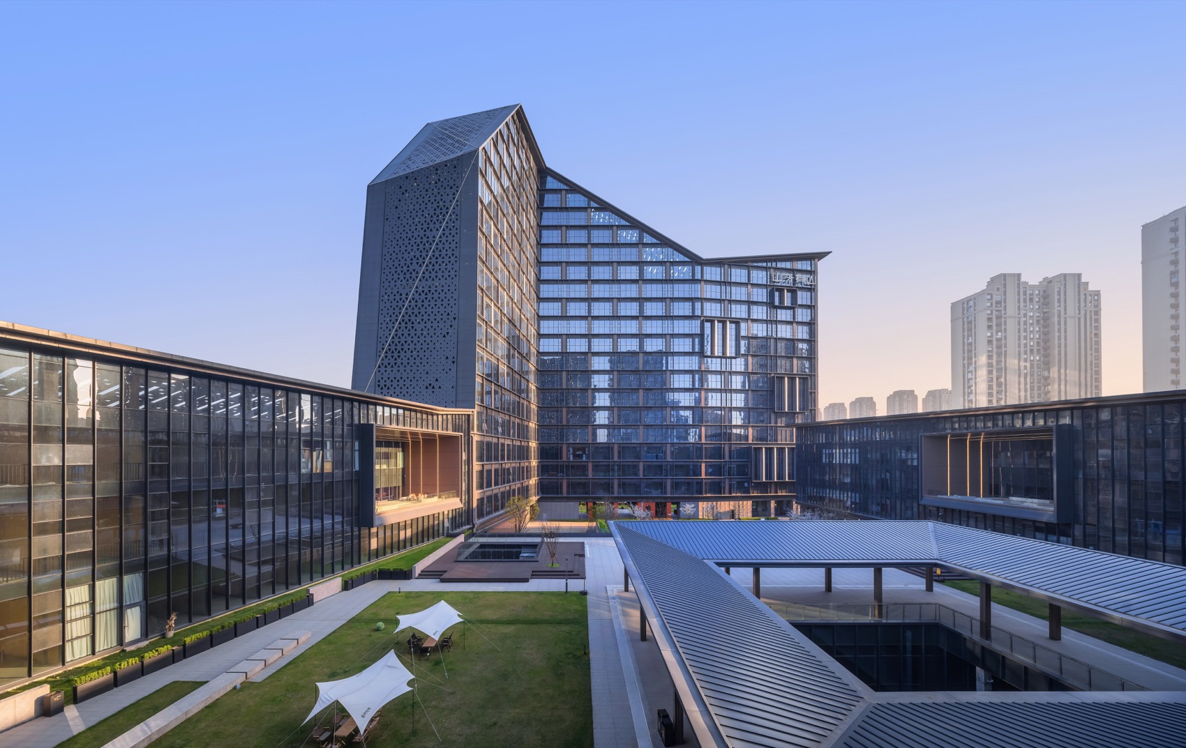 Changzhou Upper View Flats & Market Complex by SHUISHI - 谷德设计网