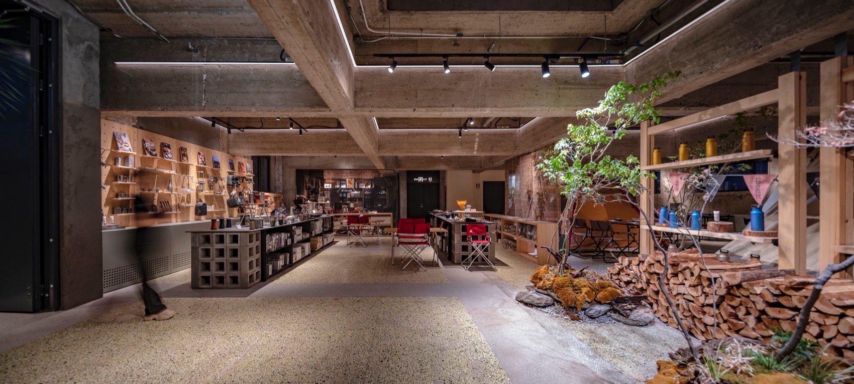 Snow Peak Beijing Zhongguancun Flagship Store by Hongshi Design - 谷德设计网