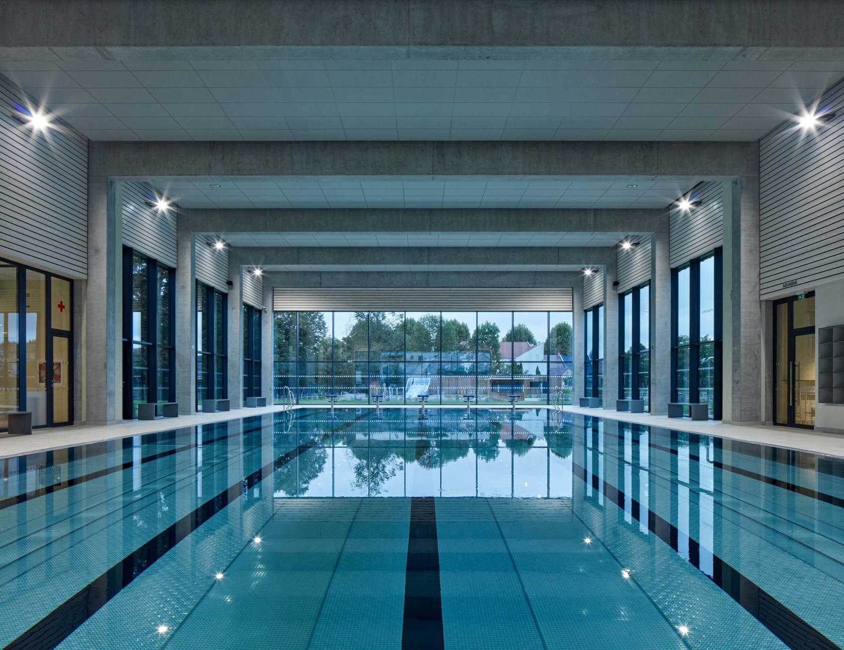 The Aquapark Sport and Relaxation Center by SENAA architekti - 谷德设计网