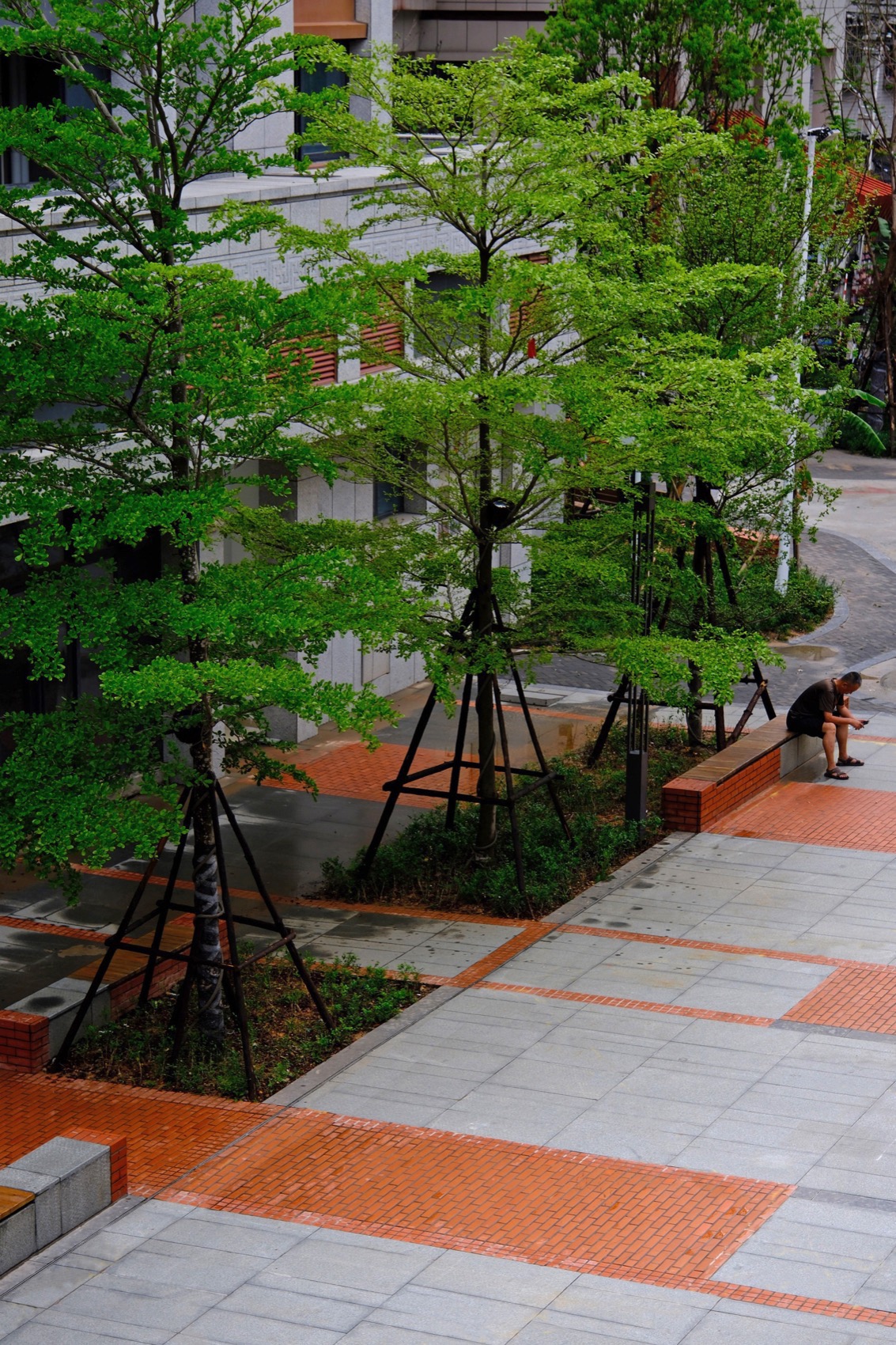 Zhengshun Plaza Landscape Design by Xiamen Natural Existence Design Co ...