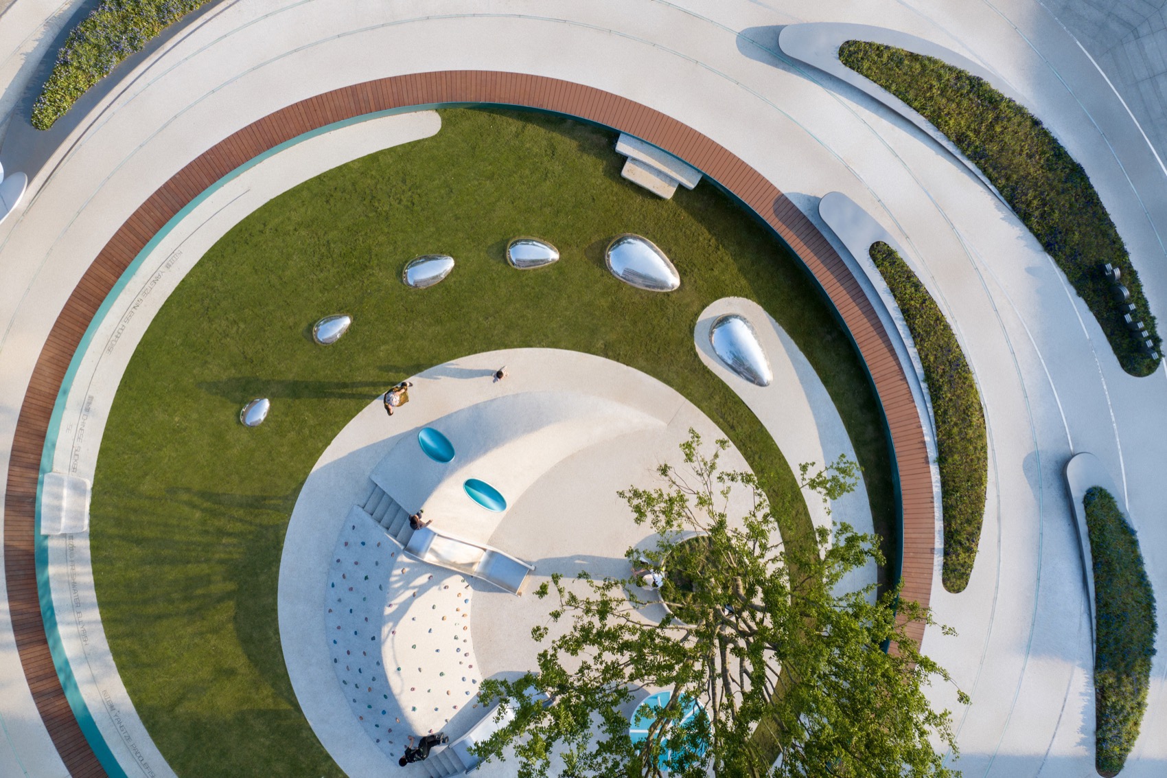 Rotating Water Drop Park by HID Landscape Architecture - 谷德设计网