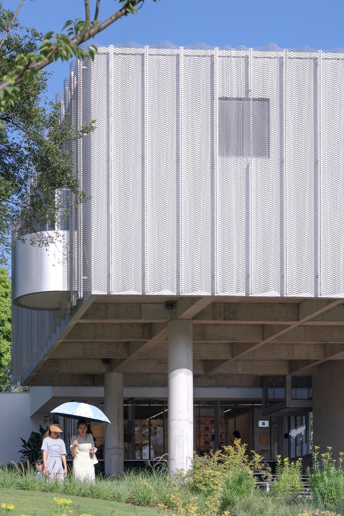 The Luxe Lakes CPI Island Commercial Renewal by VARI Design - 谷德设计网