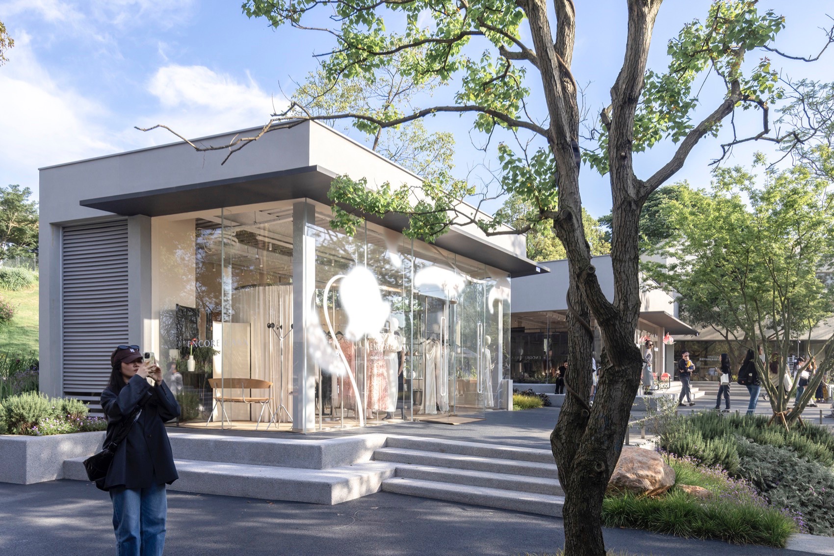 The Luxe Lakes CPI Island Commercial Renewal by VARI Design - 谷德设计网