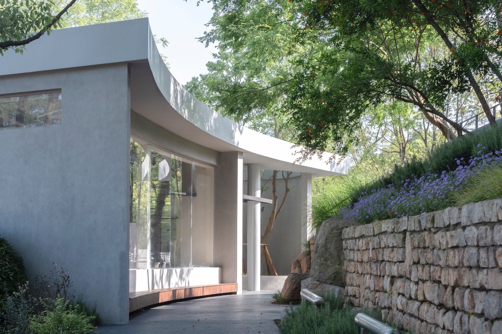 The Luxe Lakes CPI Island Commercial Renewal by VARI Design - 谷德设计网