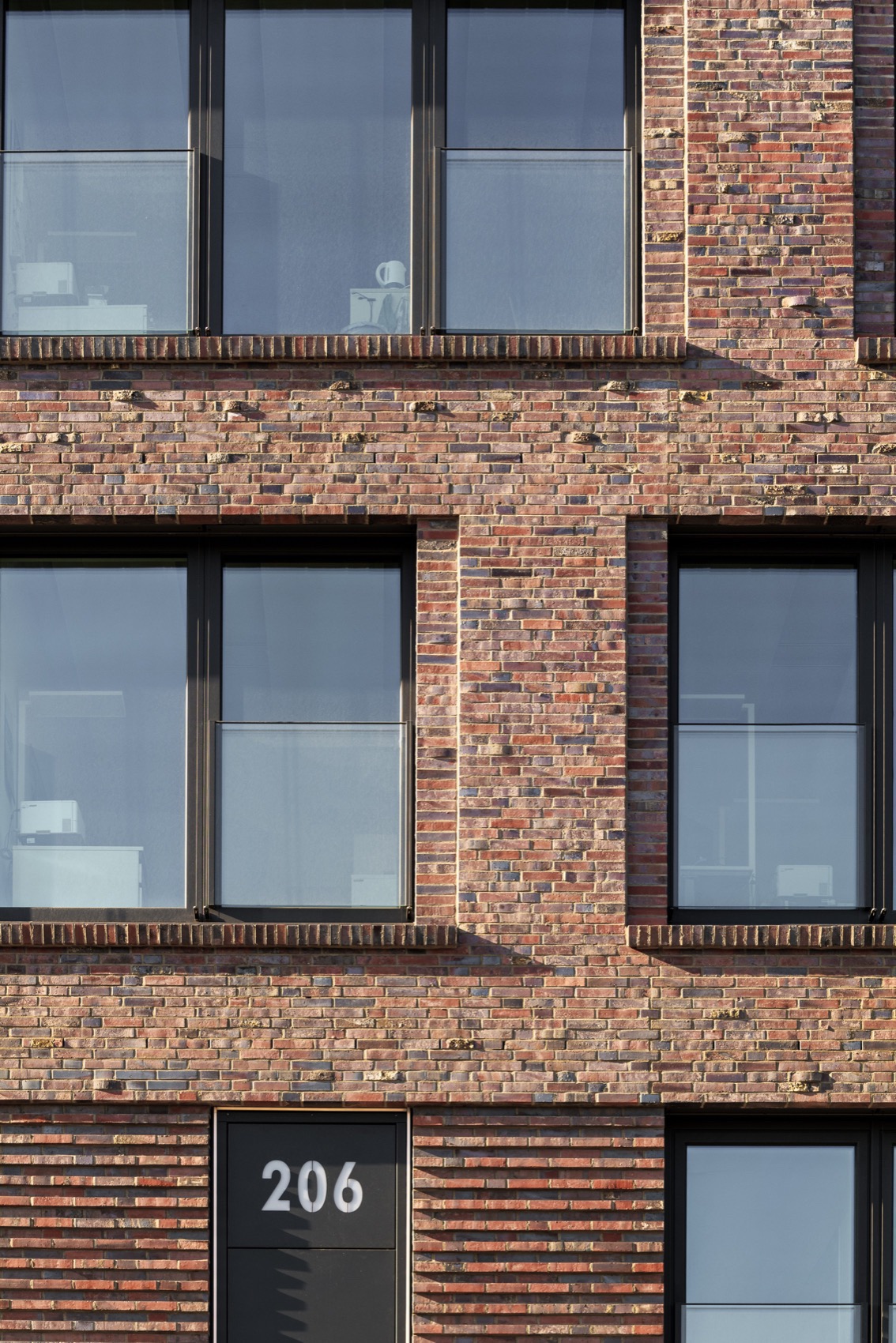 FA 206 Office Building by TCHOBAN VOSS Architekten - 谷德设计网