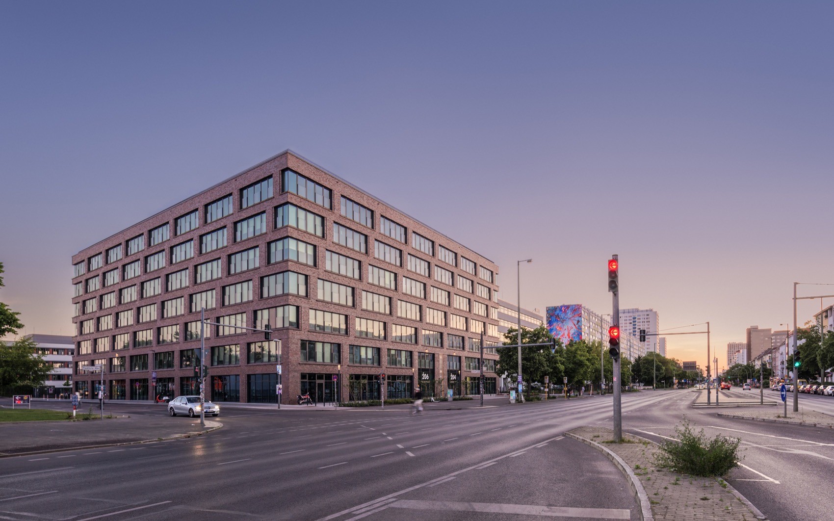 FA 206 Office Building by TCHOBAN VOSS Architekten - 谷德设计网