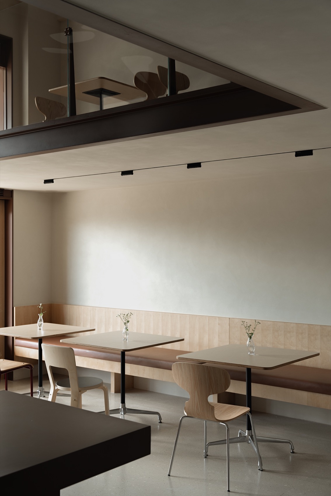 Li Zhong Cafe by LISO Space Design - 谷德设计网