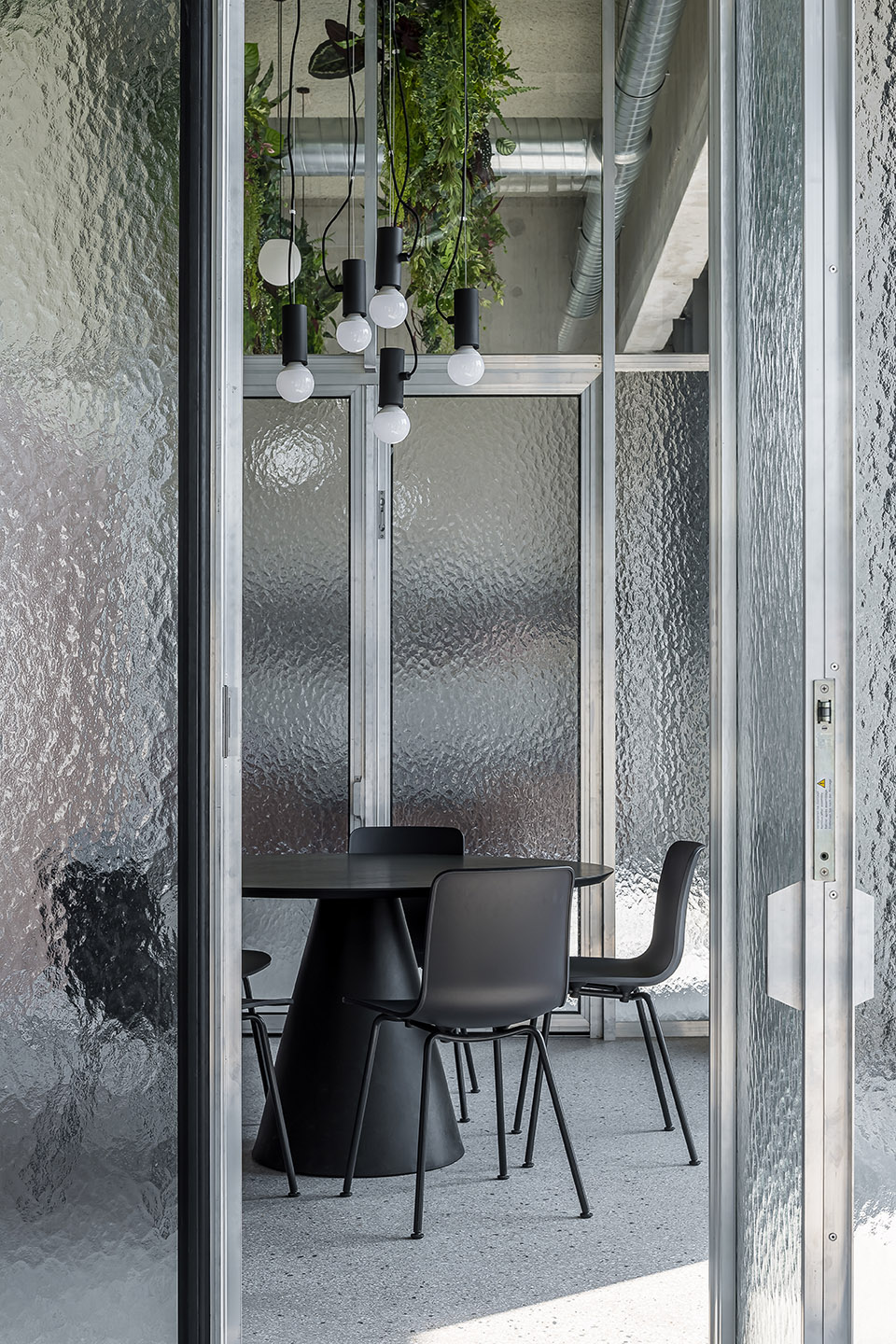 Link Lab Creative Offices by Stay Studio & Markland Architects - 谷德设计网