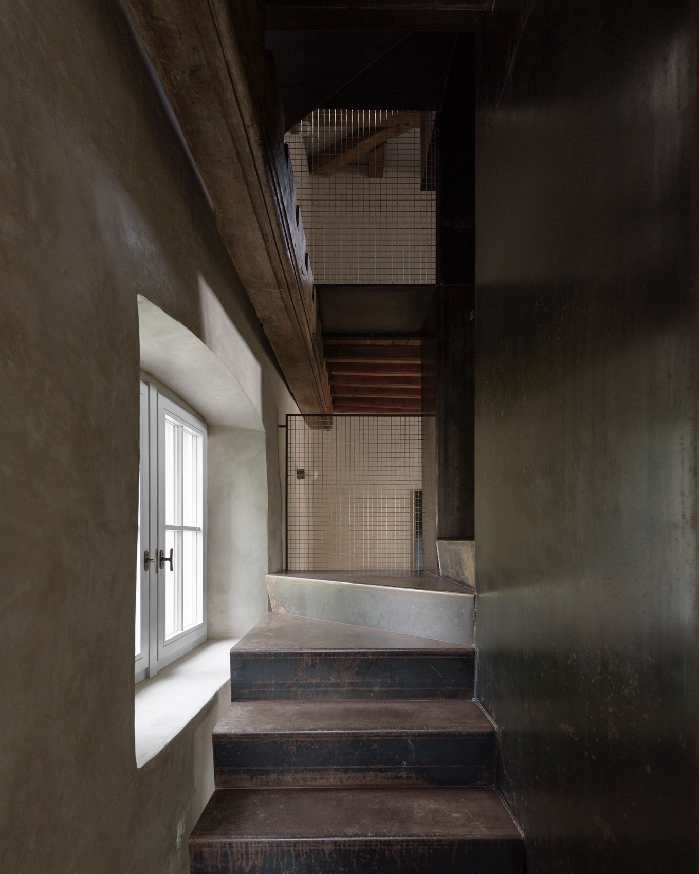 ower ower lodge in listed tower by 2001 TBSI & Elementar - 谷德设计网