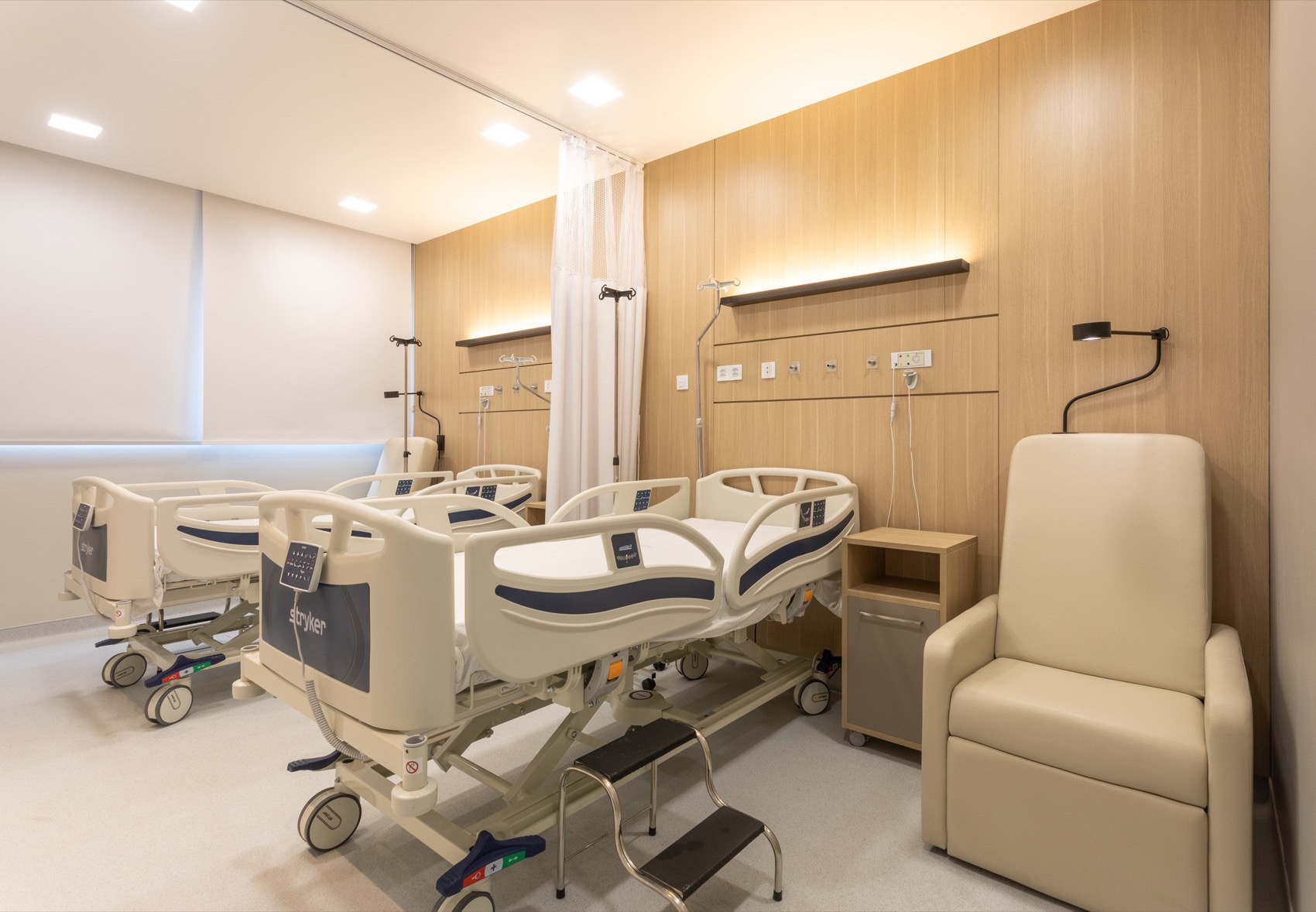 HELP – Teaching Hospital and Research Laboratories by Contemporanea ...