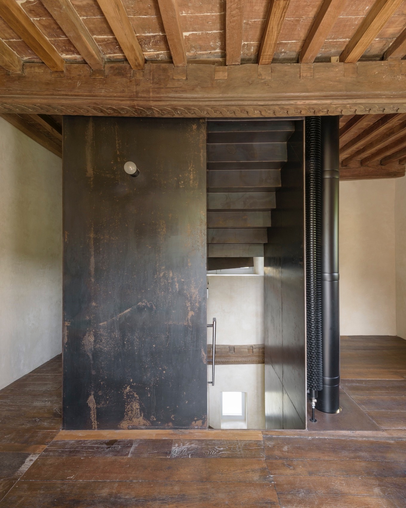 ower ower lodge in listed tower by 2001 TBSI & Elementar - 谷德设计网