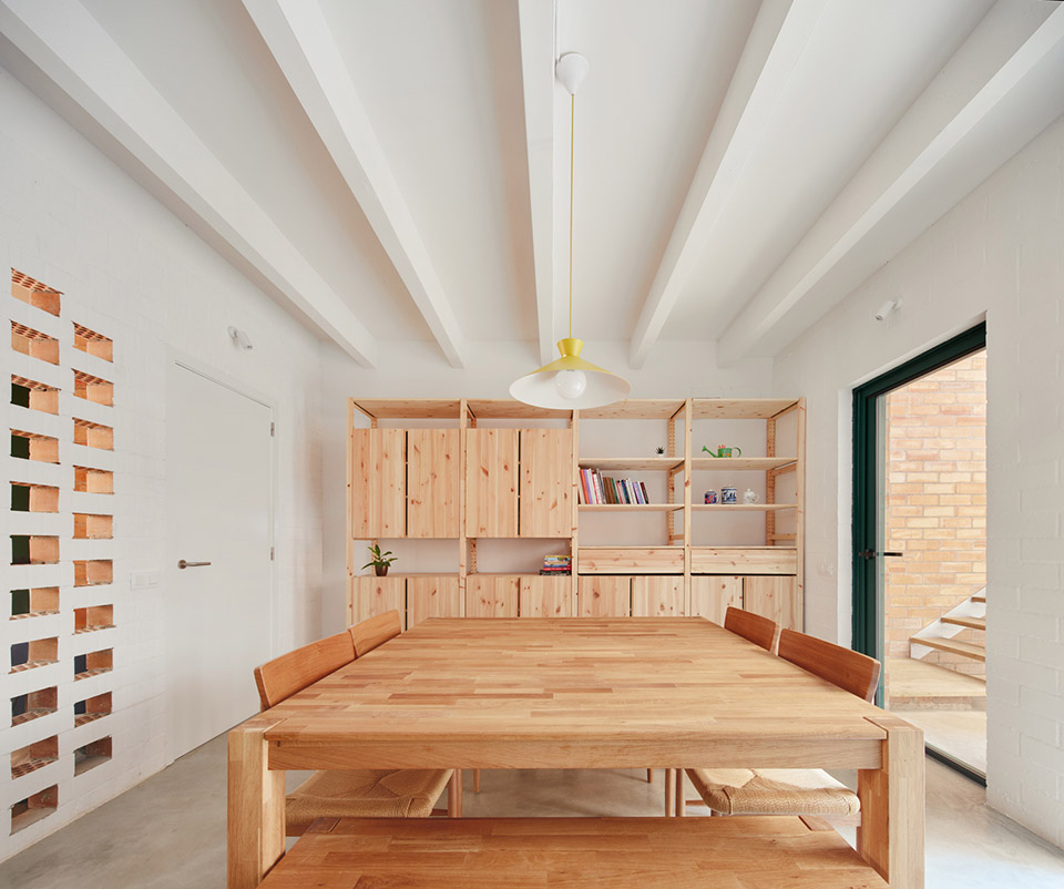 103RAV -New row house in Sabadell by Vallribera Noray Arquitectes - 谷德设计网