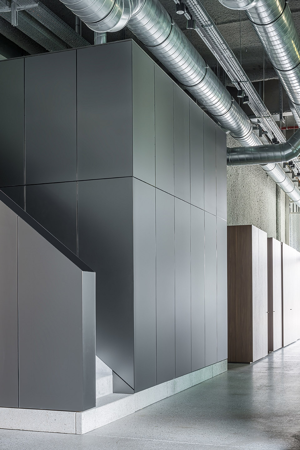 Link Lab Creative Offices by Stay Studio & Markland Architects - 谷德设计网