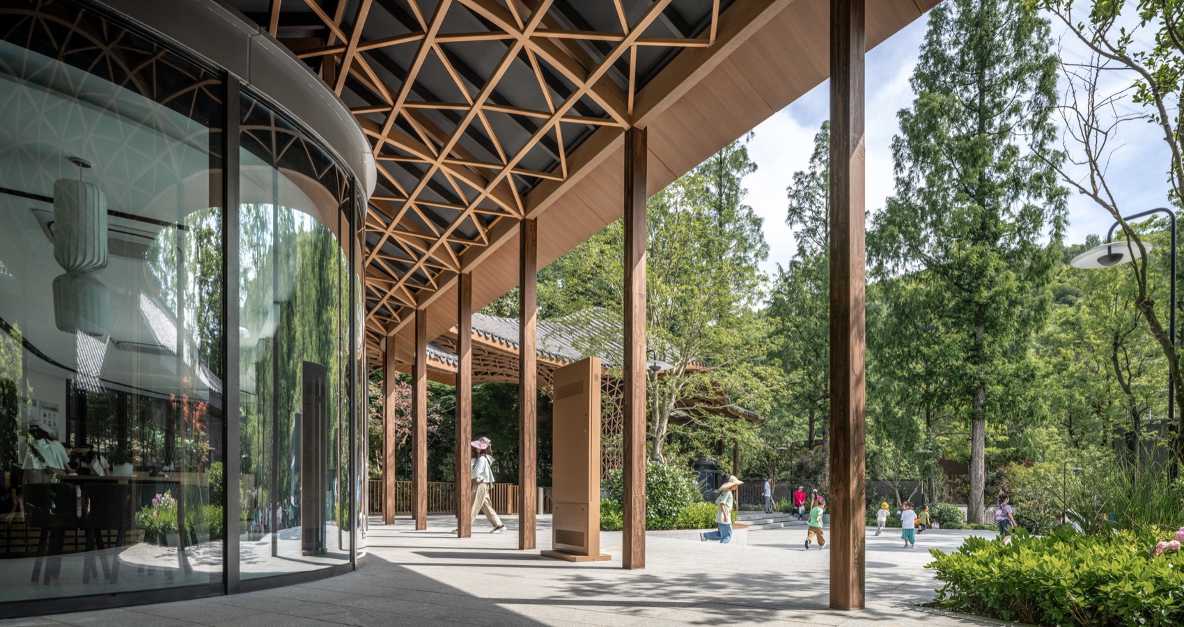 Dongming Mountain Forest Park Visitor Center by GLA design - 谷德设计网