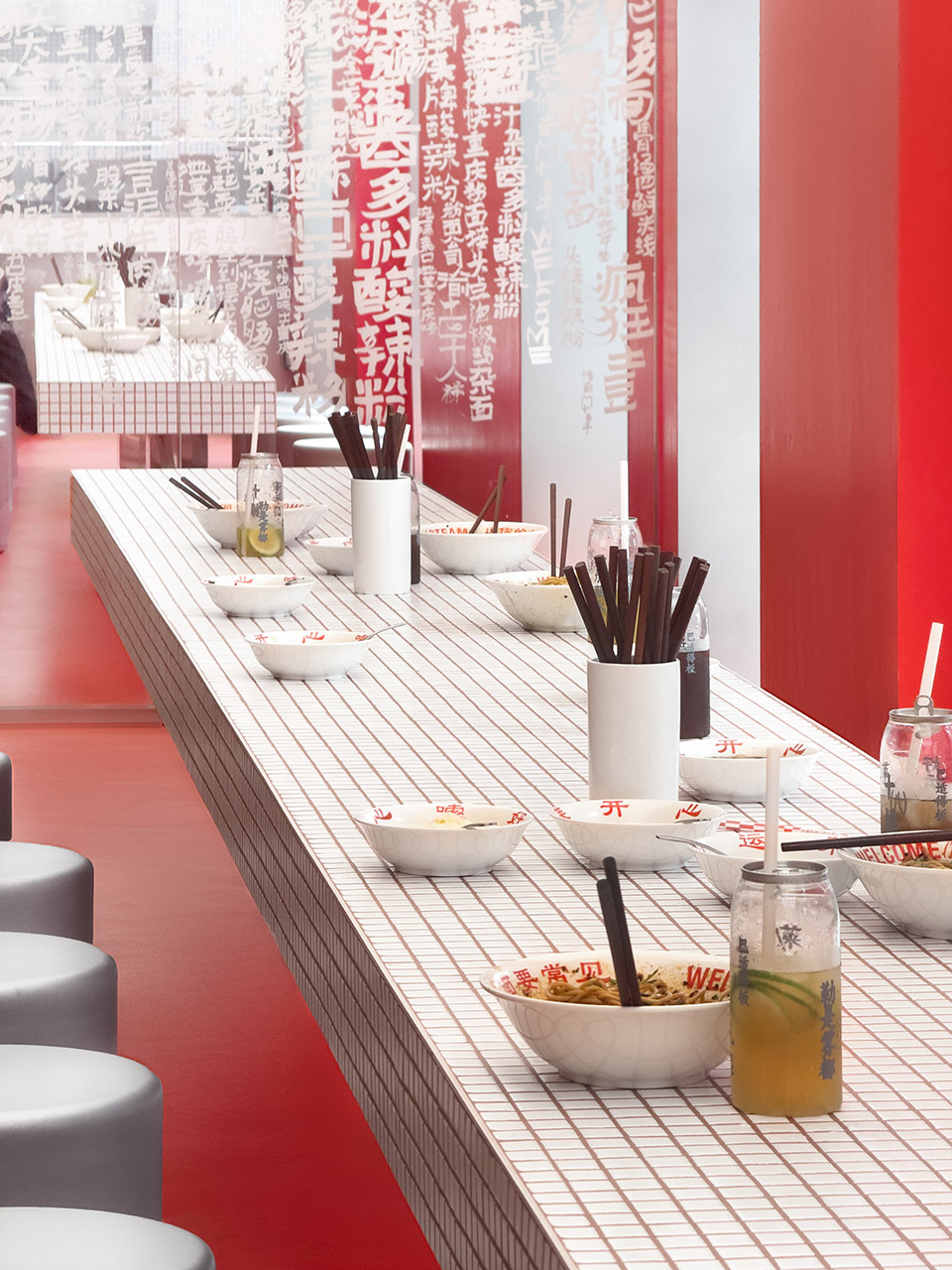 Noodle House In Transit by Office AIO - 谷德设计网