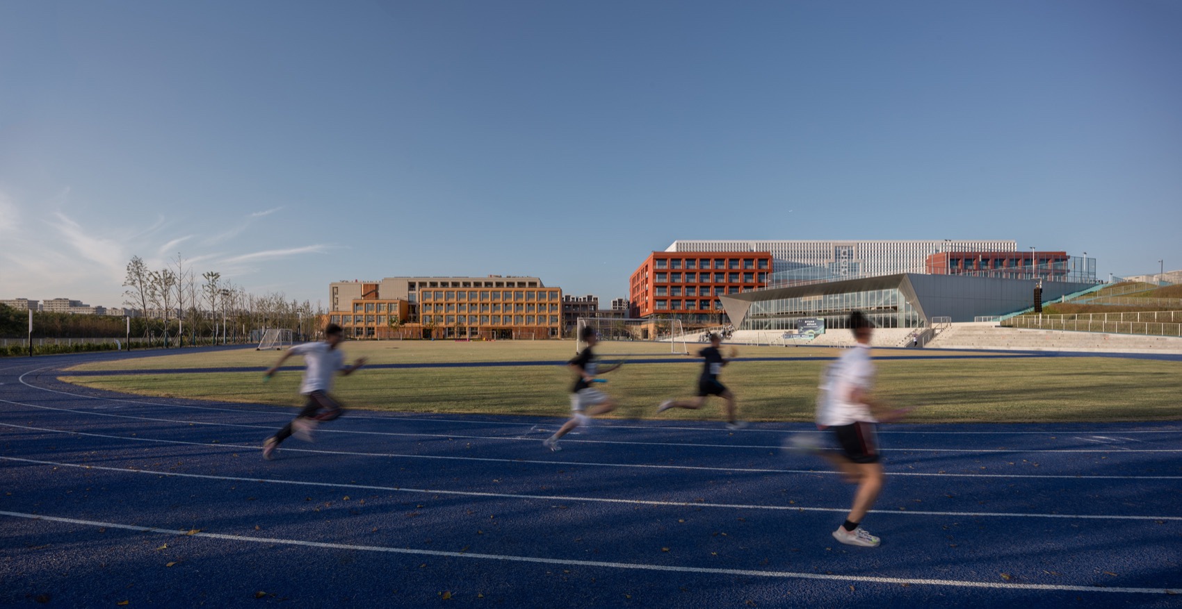 East Shanghai High School Senior Division by c+d Design Center - 谷德设计网