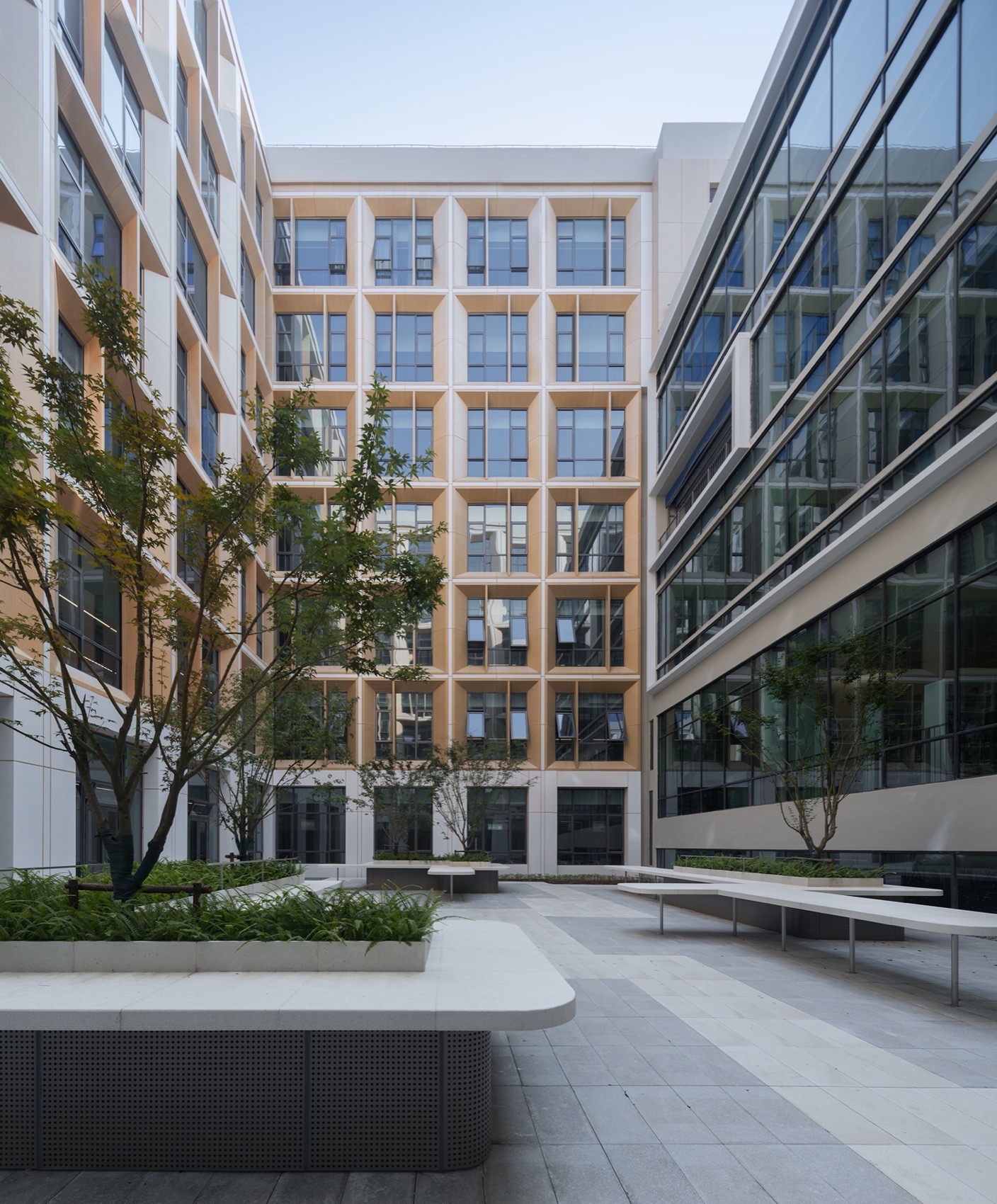 East Shanghai High School Senior Division by c+d Design Center - 谷德设计网