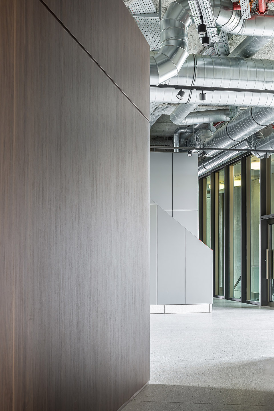 Link Lab Creative Offices by Stay Studio & Markland Architects - 谷德设计网