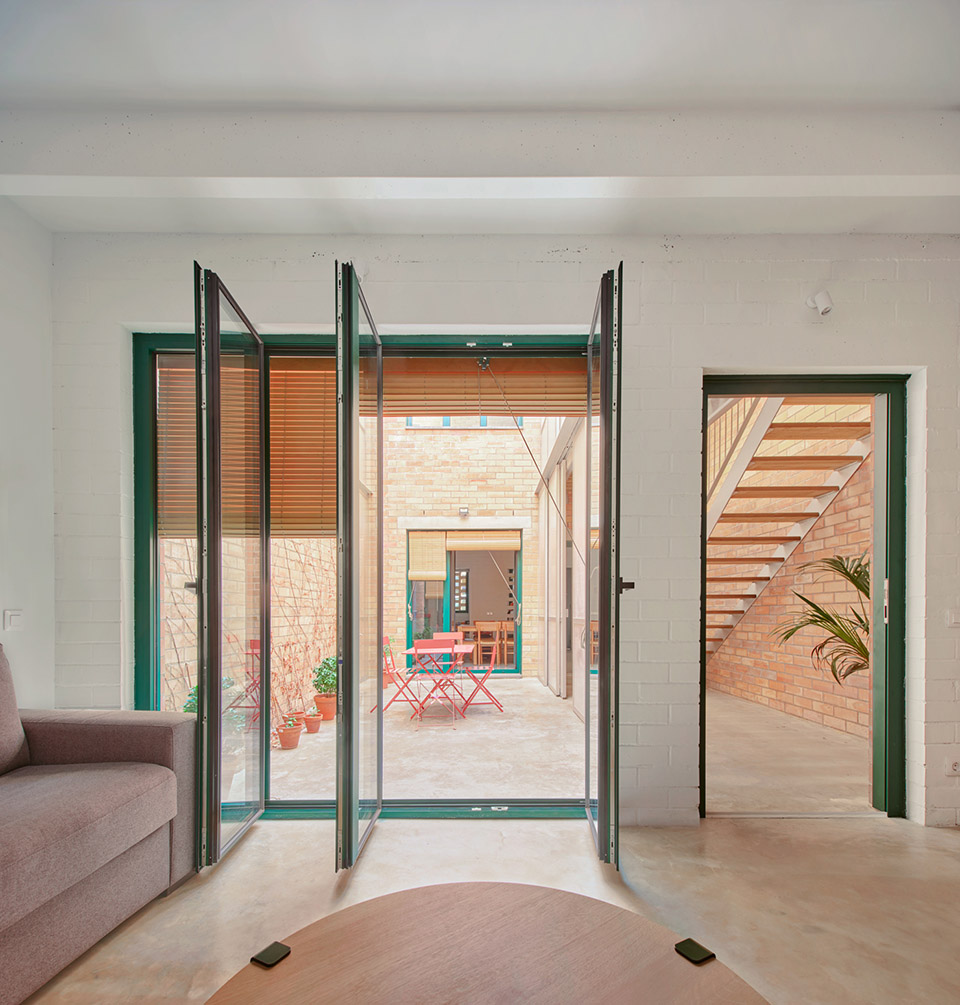 103RAV -New row house in Sabadell by Vallribera Noray Arquitectes - 谷德设计网