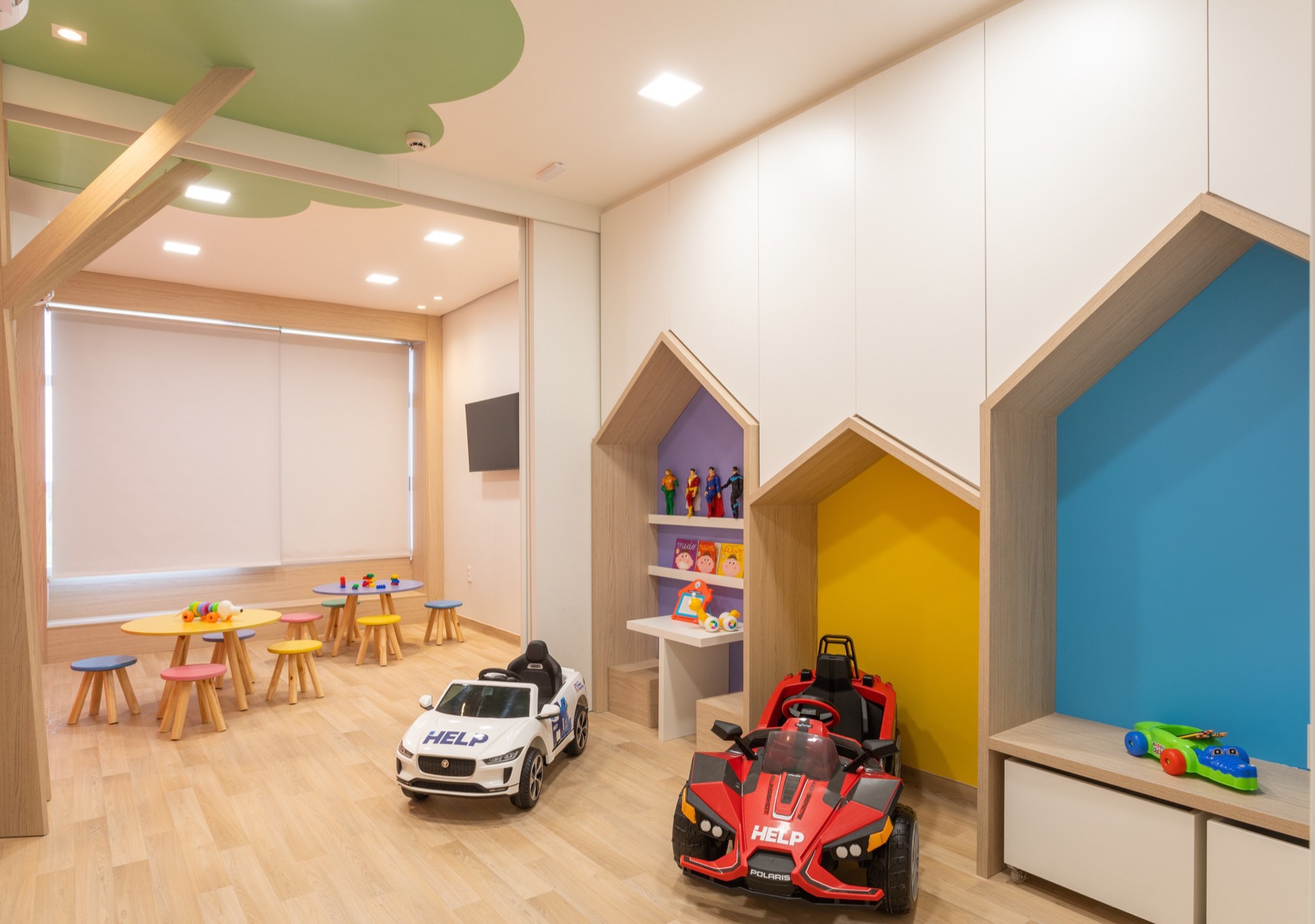 HELP – Teaching Hospital and Research Laboratories by Contemporanea ...