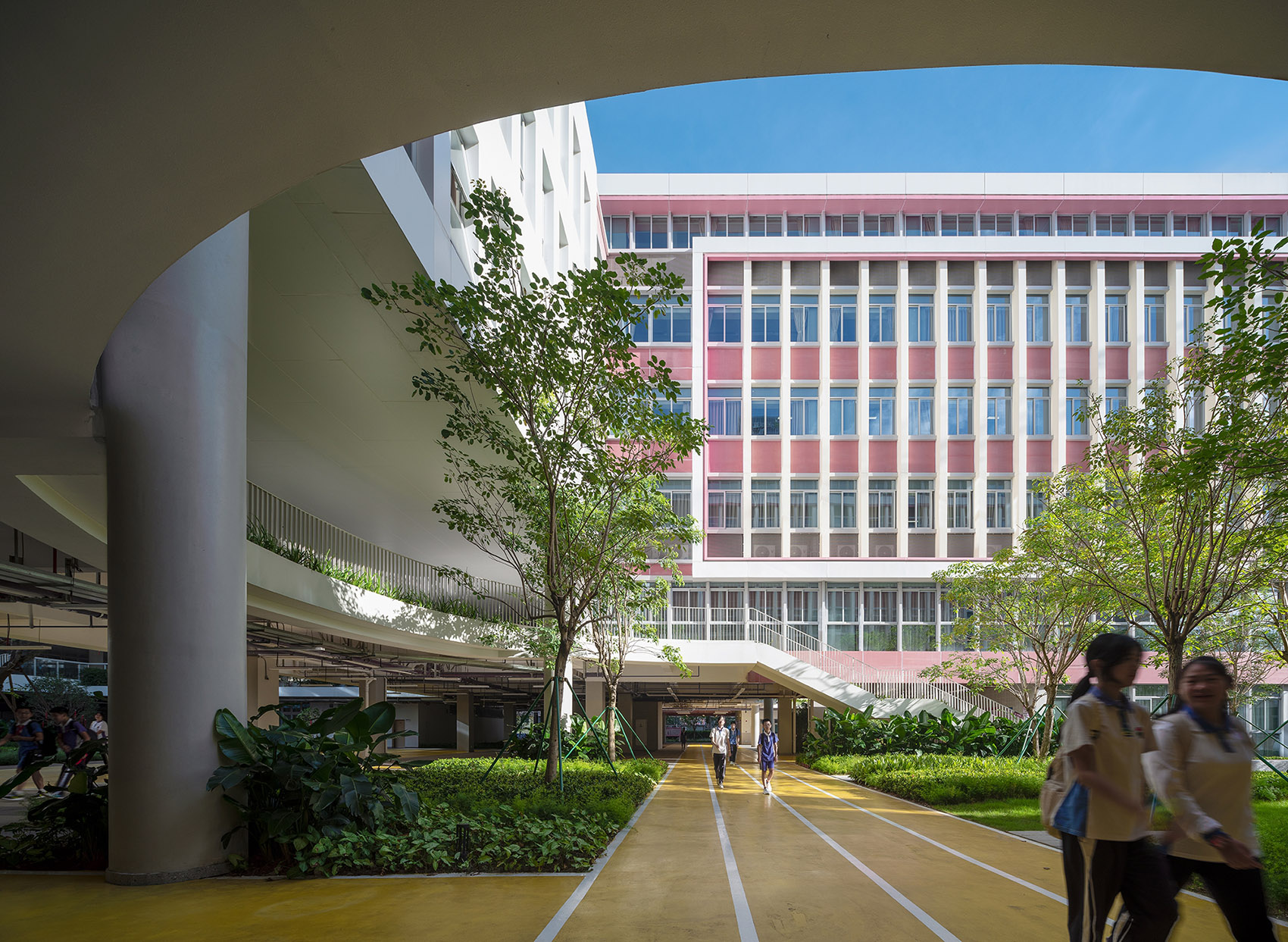 North Campus of Shenzhen Senior High School Group by Capol ...