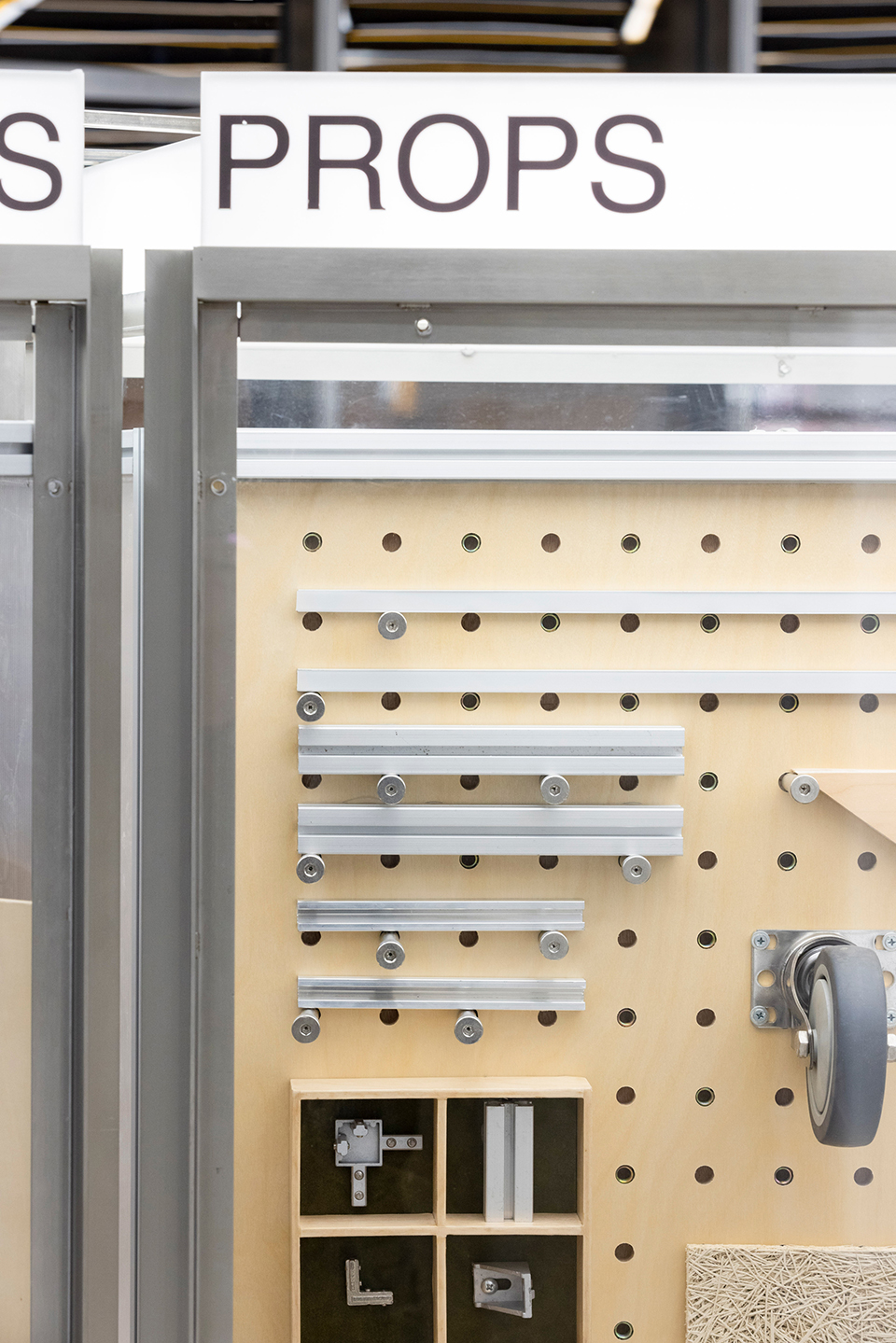 An experimental store featuring an editable display system by Greater ...